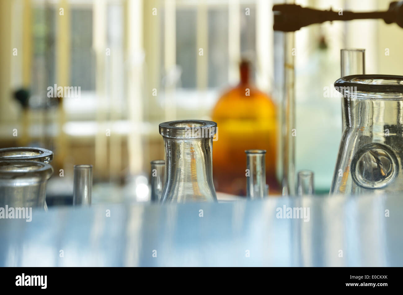 Laboratorio chimico immagini e fotografie stock ad alta risoluzione - Alamy