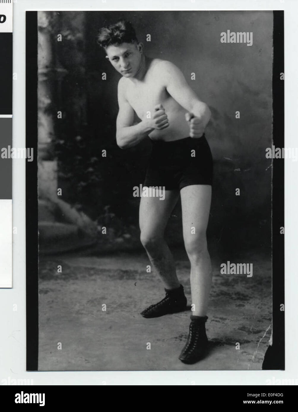 Famous boxer immagini e fotografie stock ad alta risoluzione - Alamy