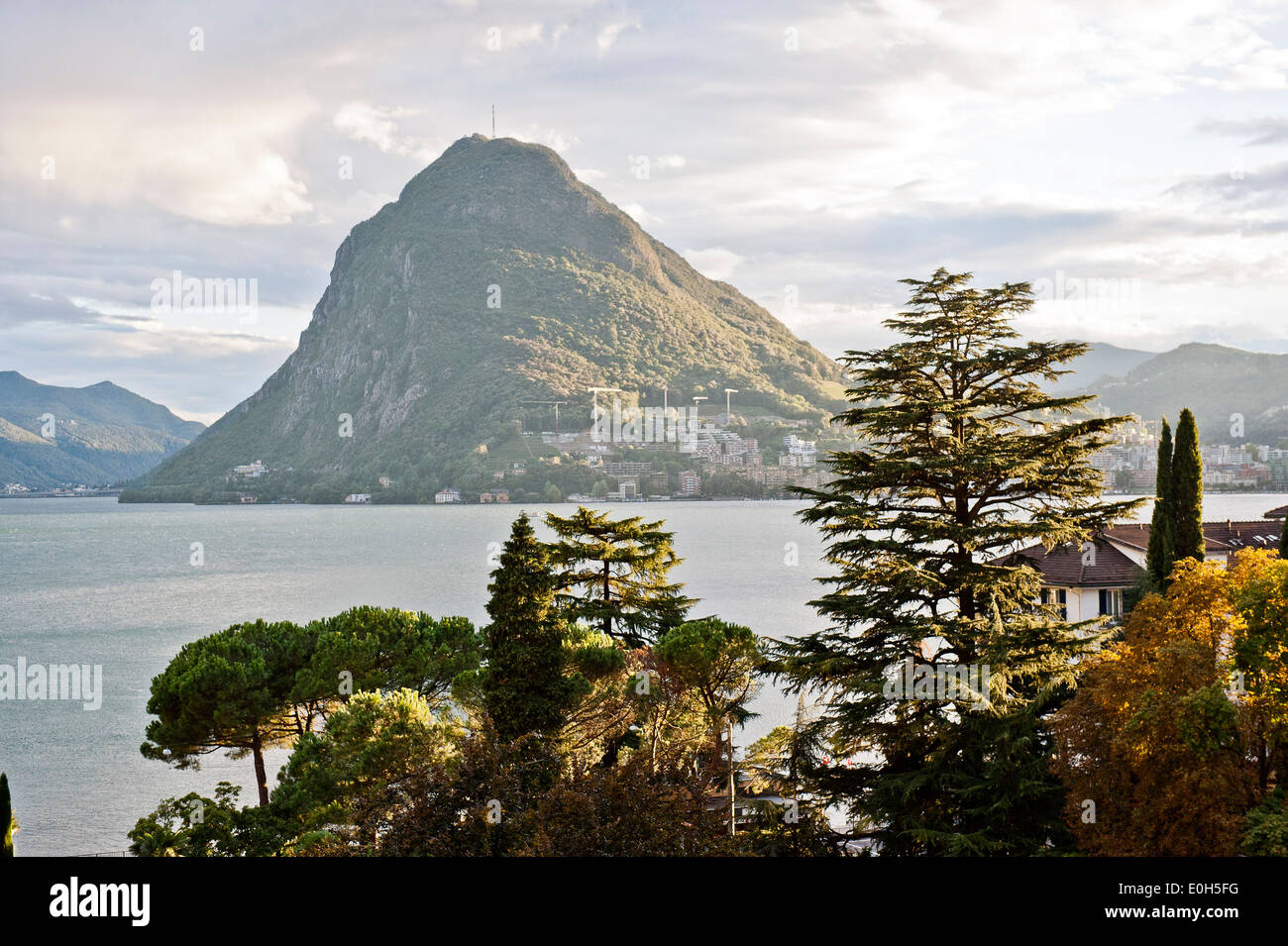 Lago di lugano lago di lugano immagini e fotografie stock ad alta ...