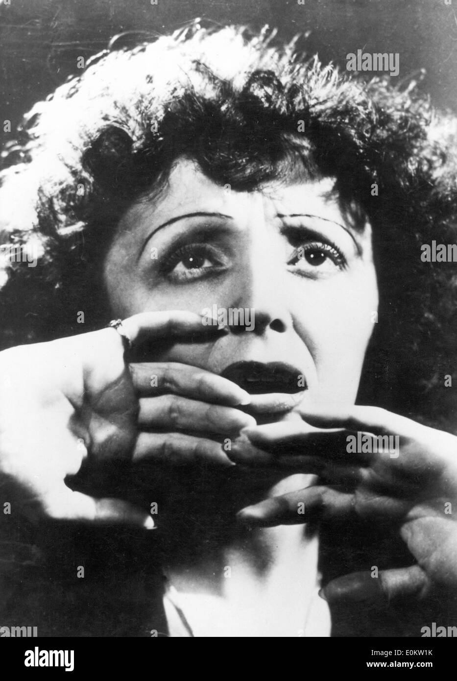 Singer edith piaf immagini e fotografie stock ad alta risoluzione - Alamy