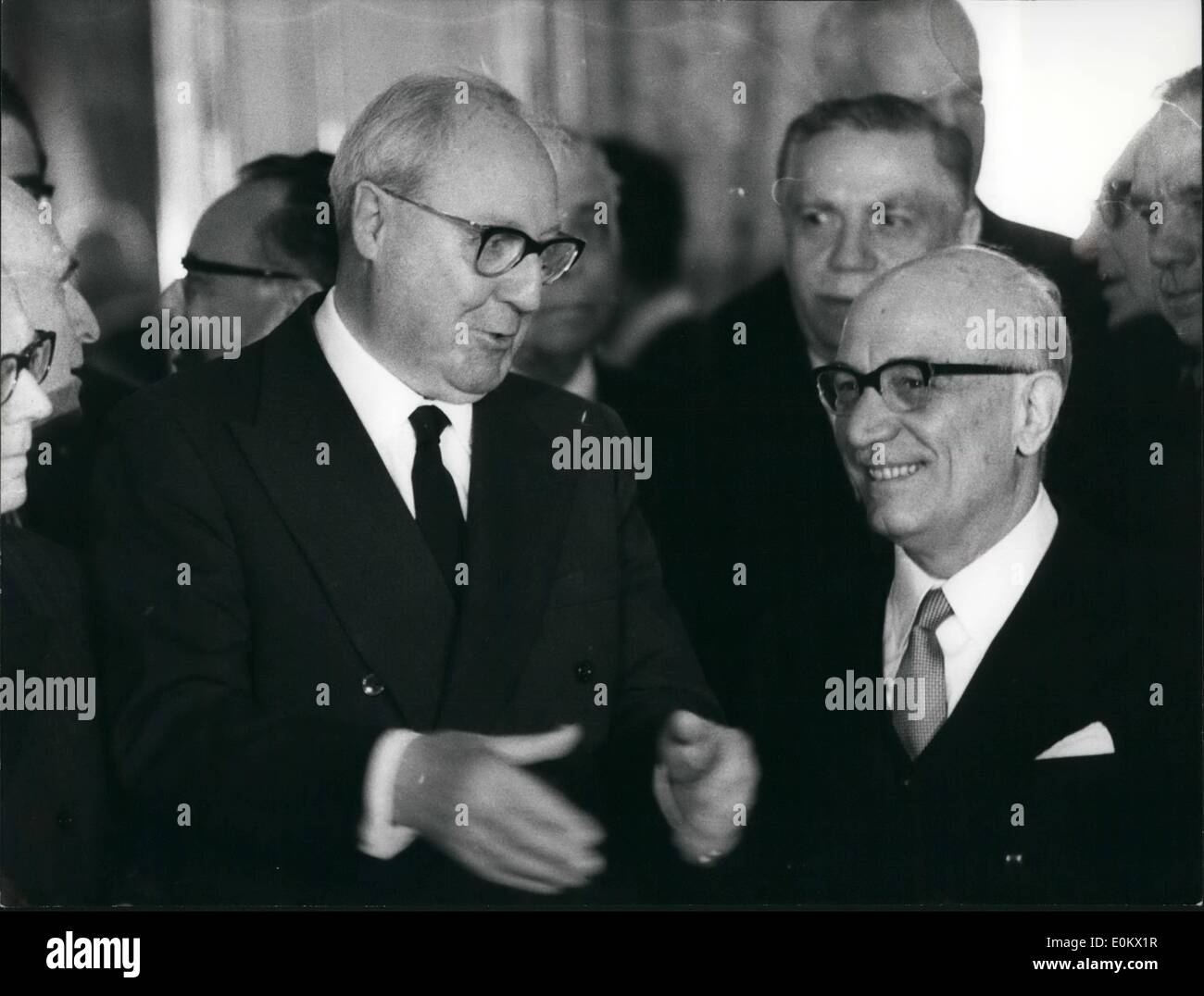 Saragat giuseppe immagini e fotografie stock ad alta risoluzione - Alamy