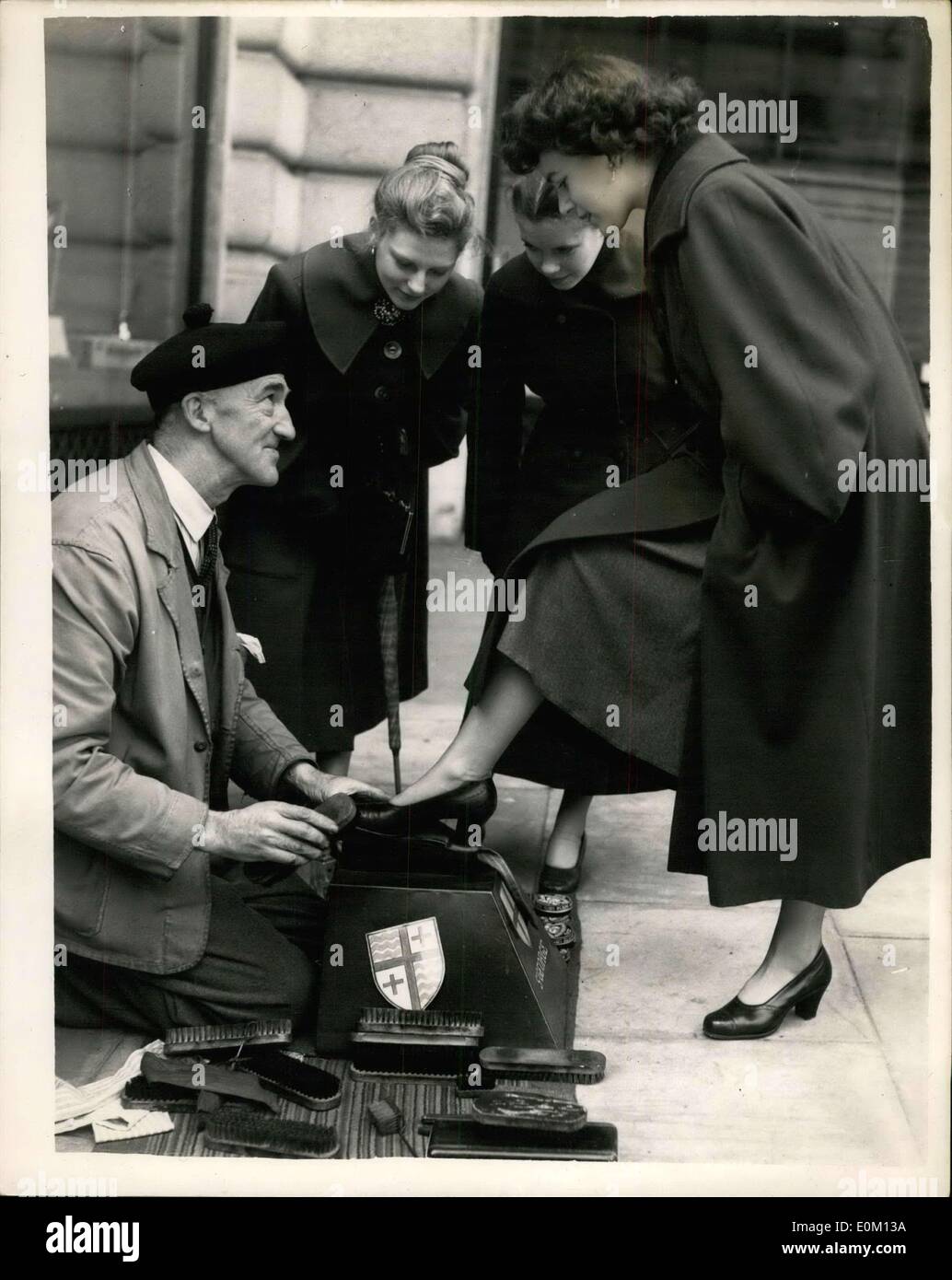 Febbraio 23, 1953 - ''St. George'' il Aristocatic shoeblack di ...