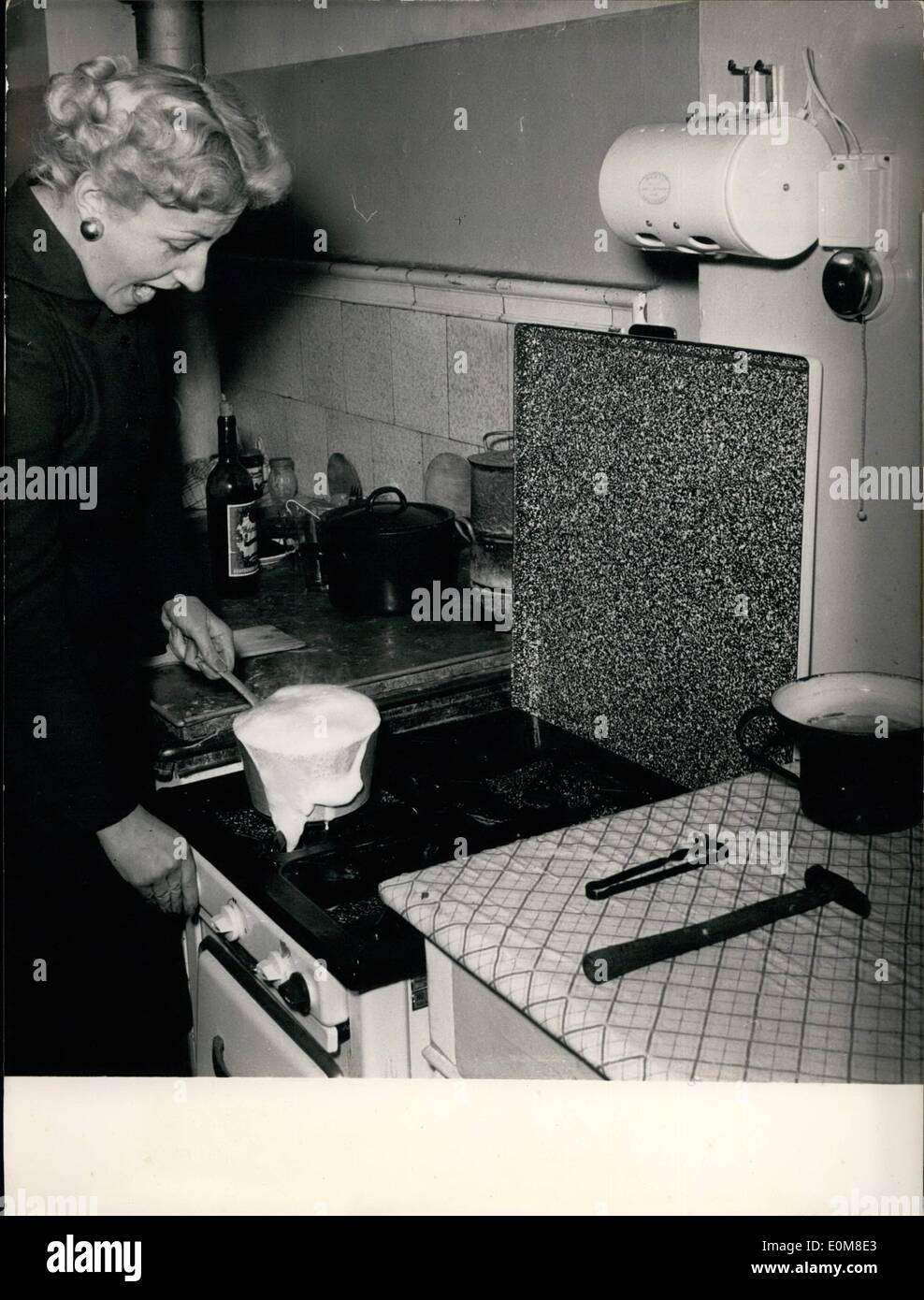 Allarme a gas cooker immagini e fotografie stock ad alta risoluzione ...