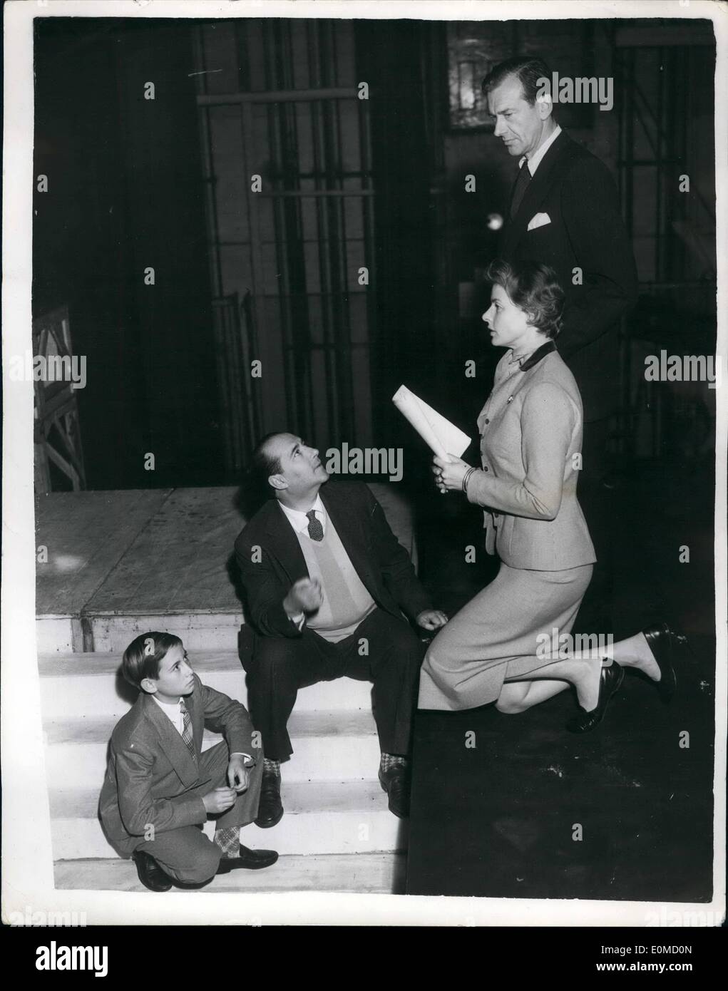 Ottobre 10, 1954 - ''Giovanna d Arco'' ripete all'Stoll. Ingrid Bergman ...