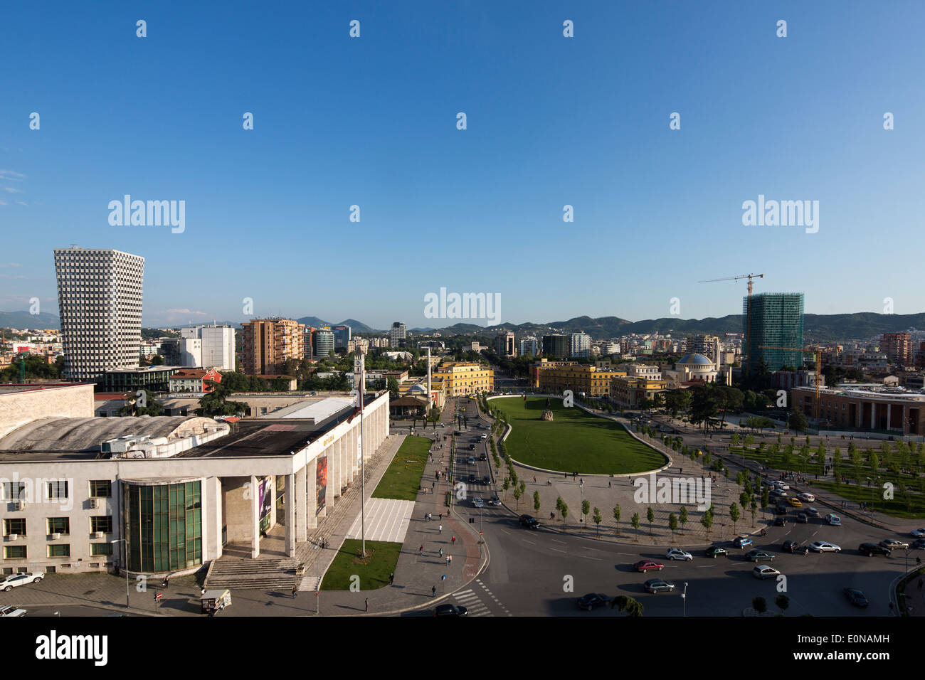 Piazza skanderbeg immagini e fotografie stock ad alta risoluzione - Alamy