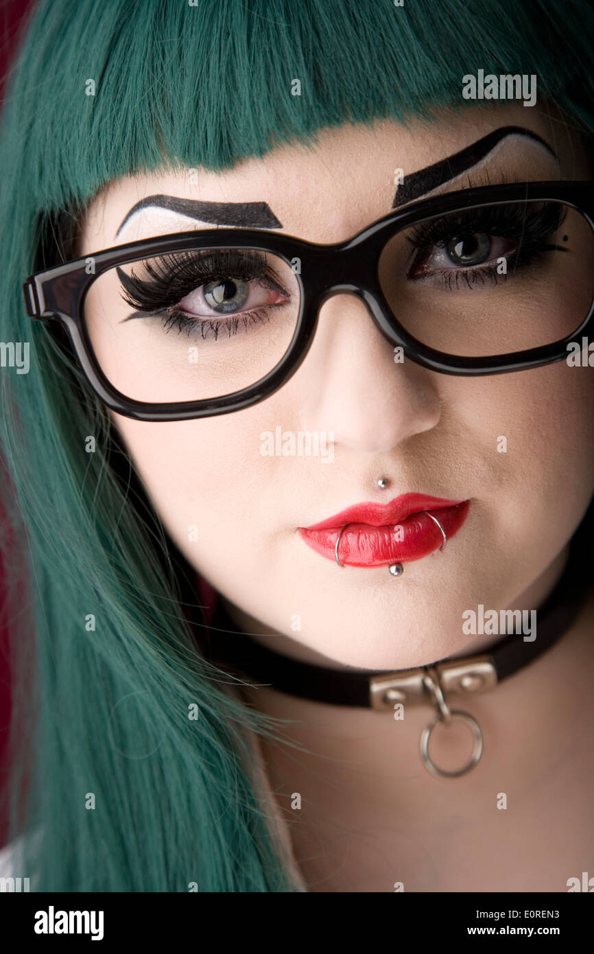 Ragazza gotica immagini e fotografie stock ad alta risoluzione - Alamy