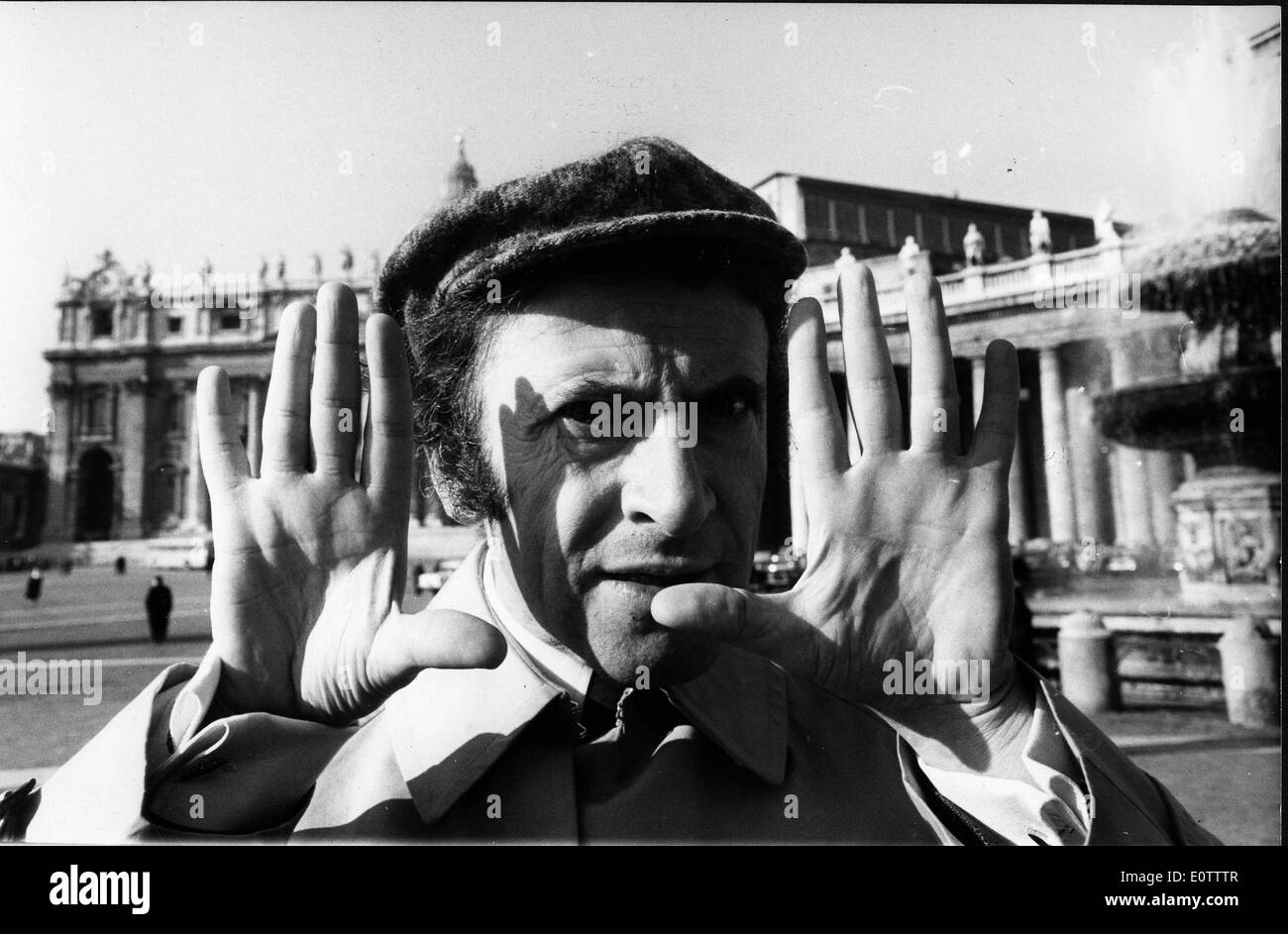 Senza costume immagini e fotografie stock ad alta risoluzione - Alamy