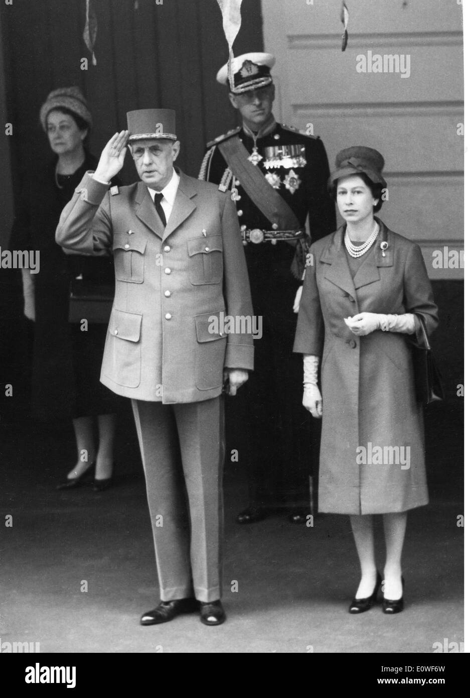 Il presidente francese CHARLES DE GAULLE, la Regina Elisabetta II e del ...