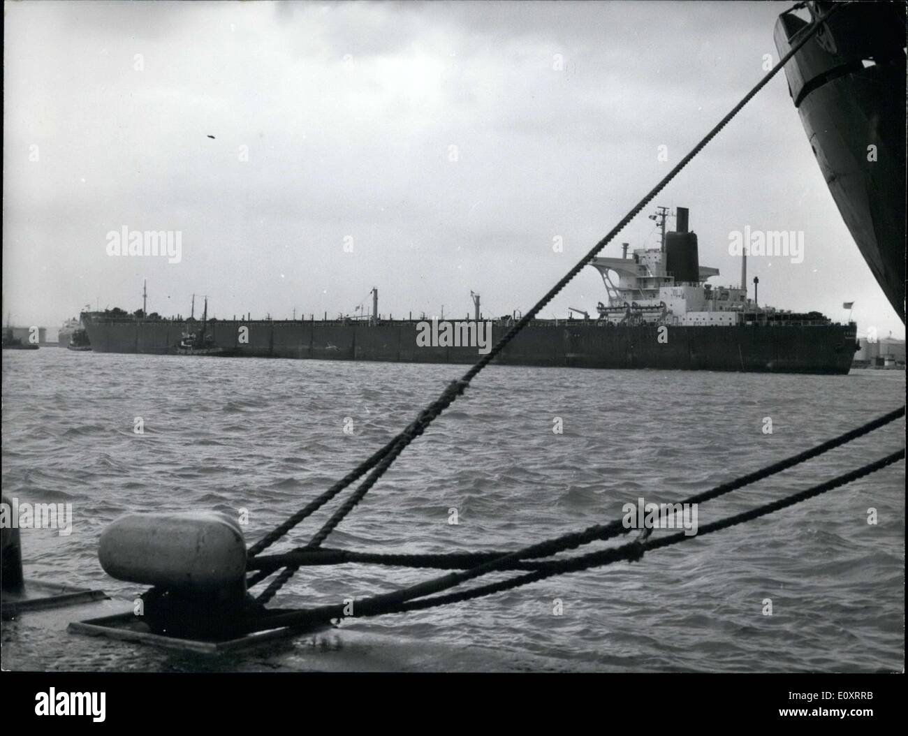 Petroliera storica immagini e fotografie stock ad alta risoluzione - Alamy