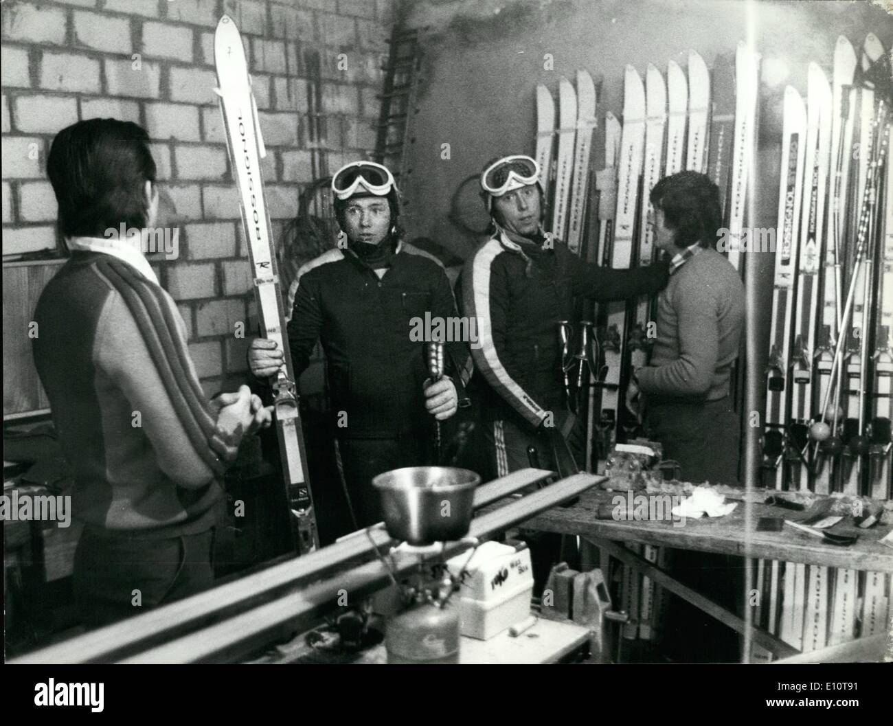 Porta il loro immagini e fotografie stock ad alta risoluzione - Alamy