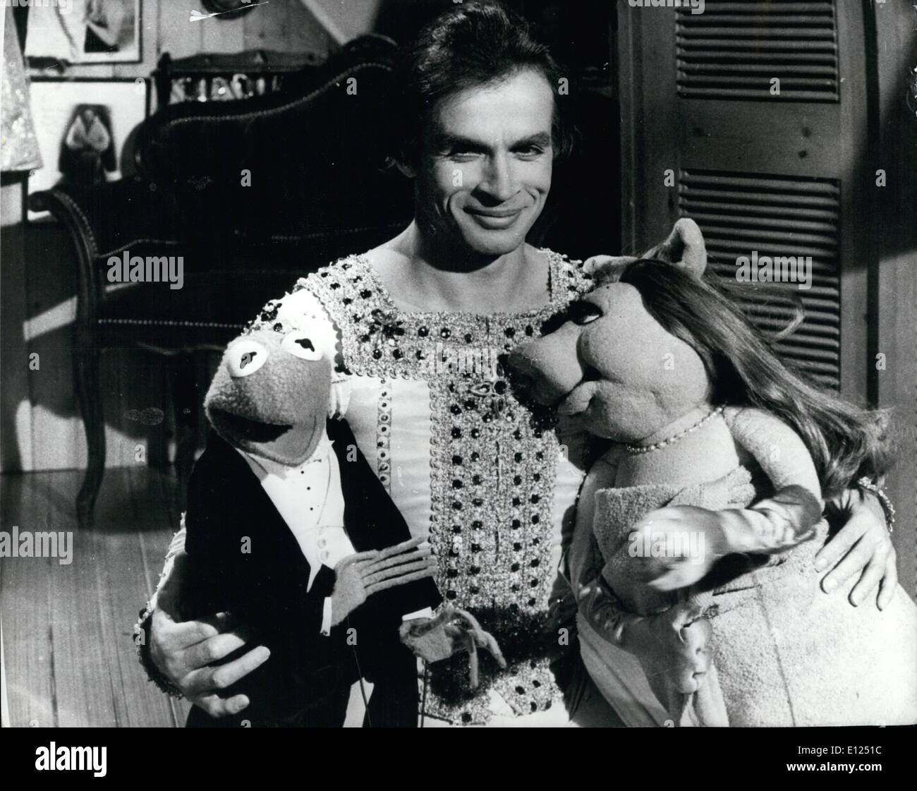 Rudolf nureyev su muppet show immagini e fotografie stock ad alta ...