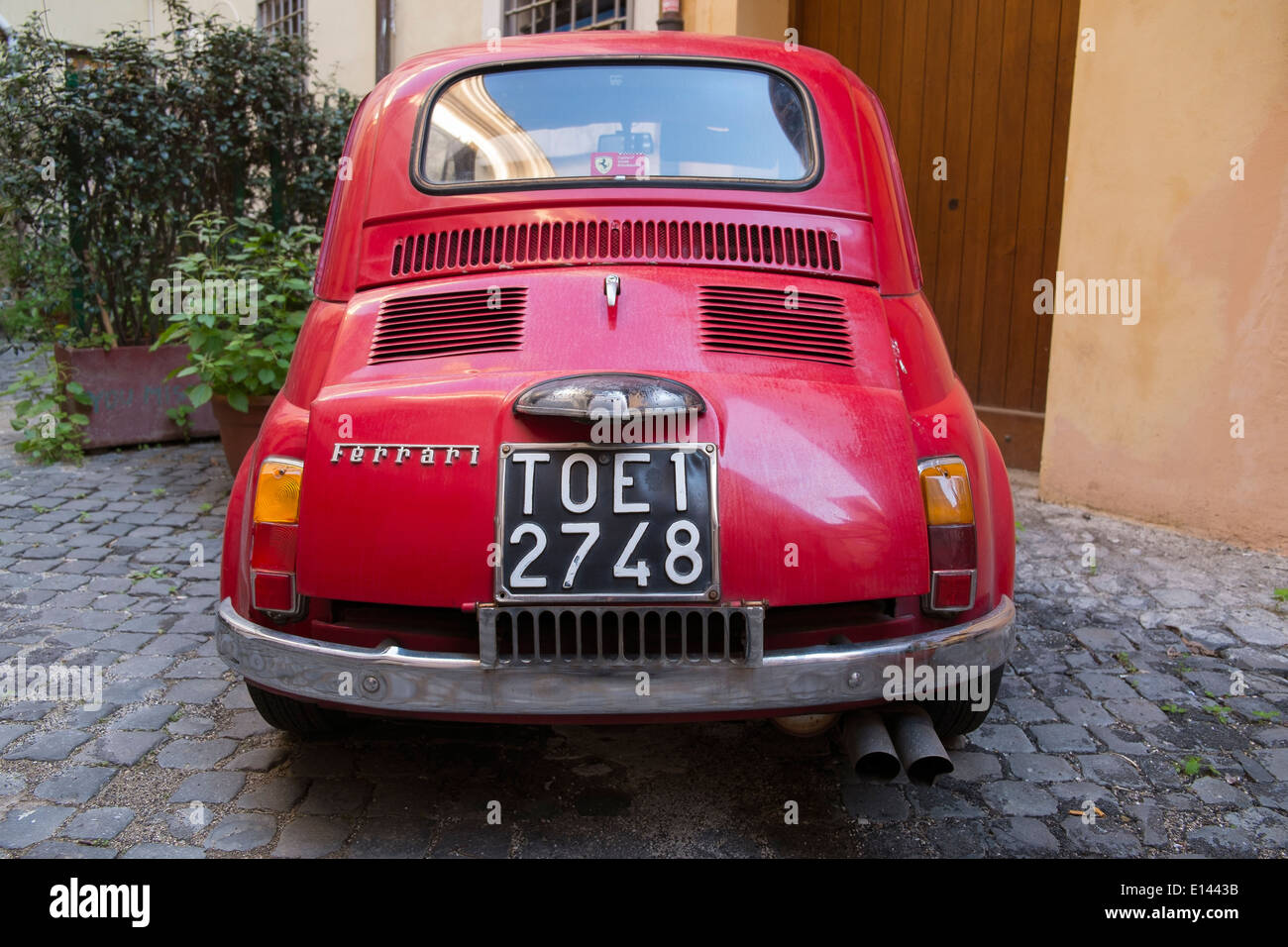 Auto d'epoca fiat 500 degli anni '60 immagini e fotografie stock ad ...