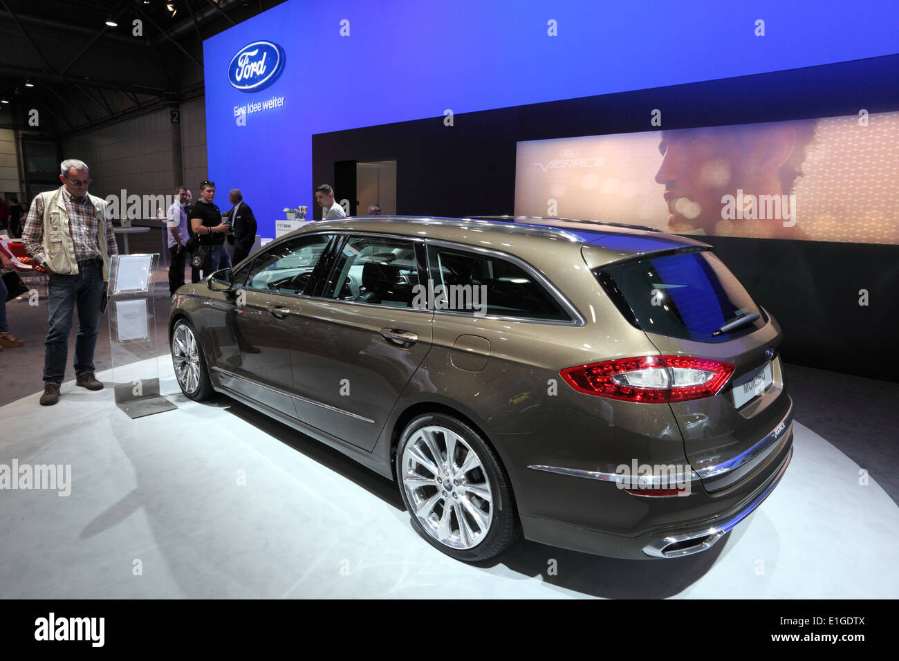 Ford mondeo immagini e fotografie stock ad alta risoluzione - Alamy