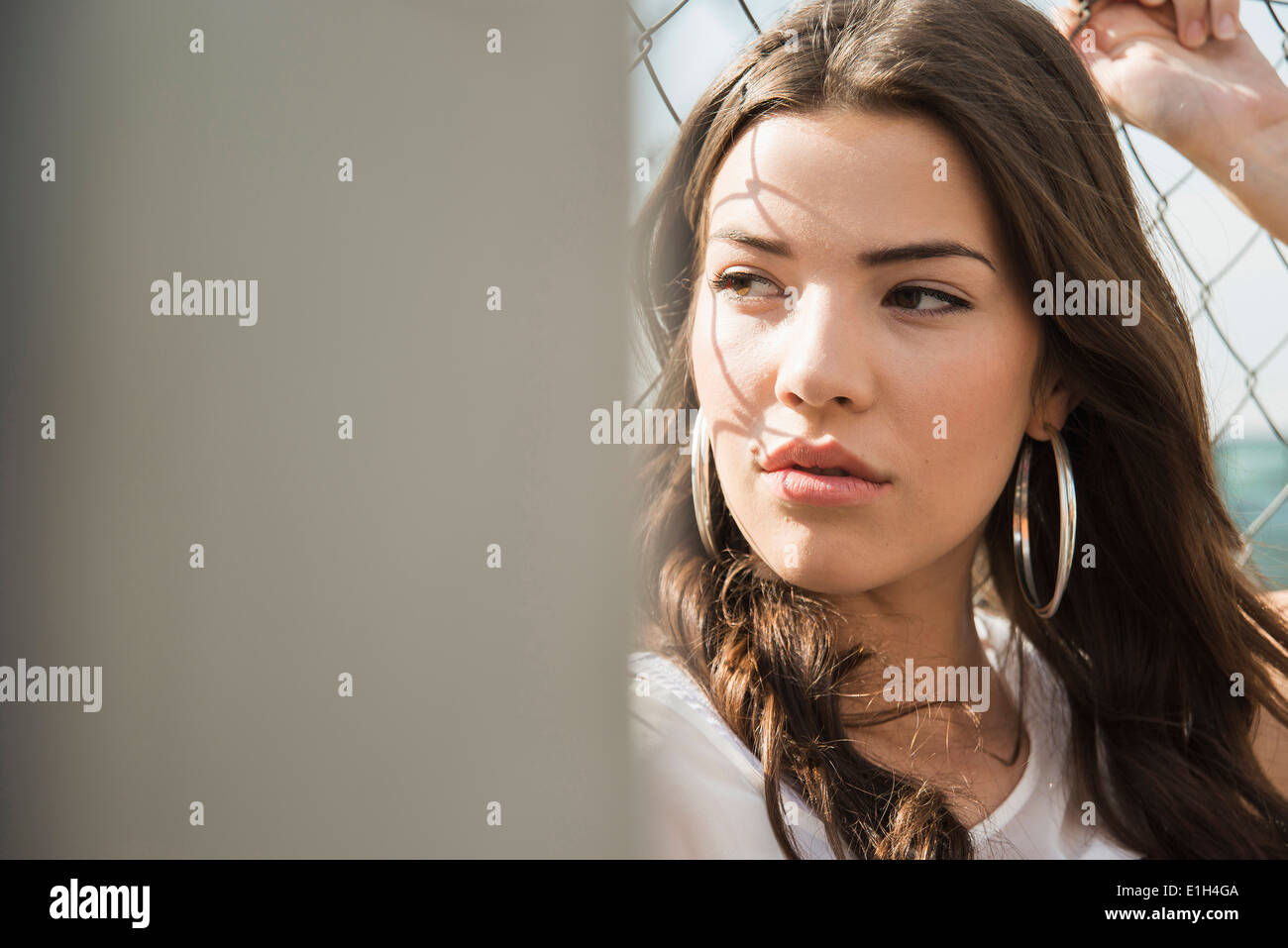 Donna bruna immagini e fotografie stock ad alta risoluzione - Alamy