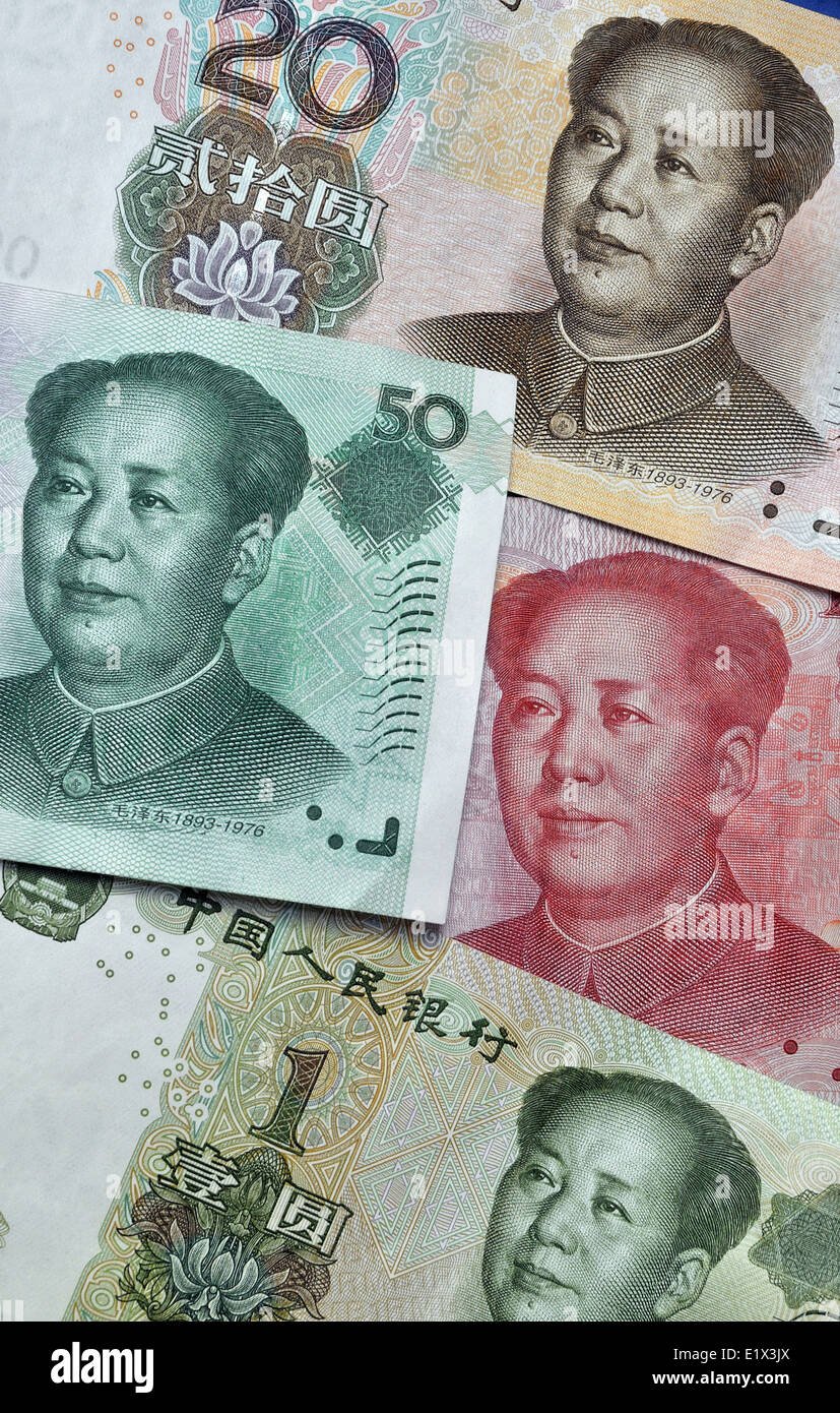 100 yuan banknotes immagini e fotografie stock ad alta risoluzione - Alamy