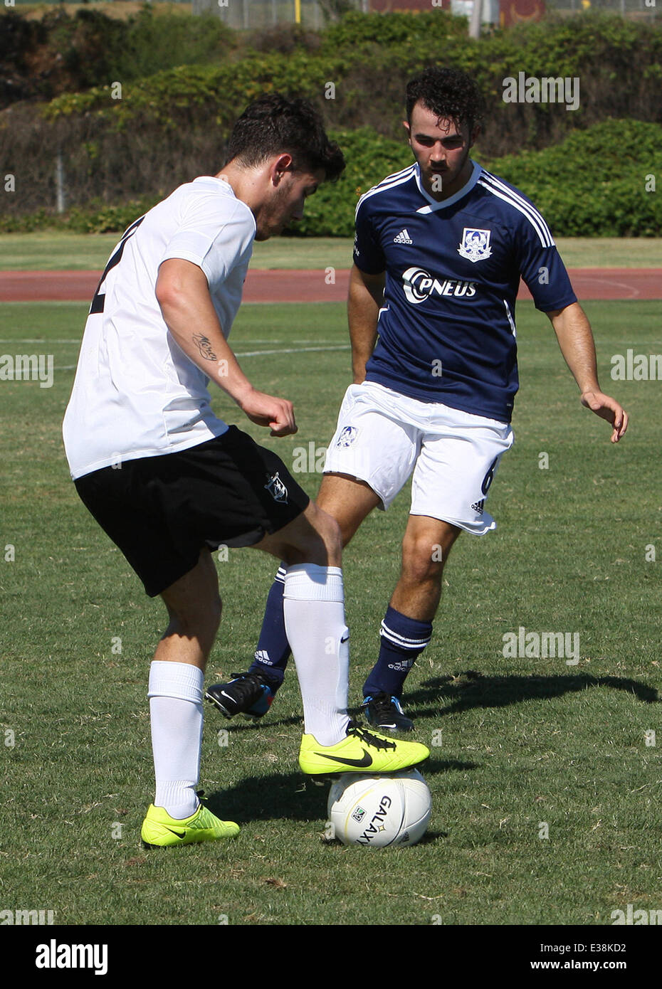 Jonas Brothers carità host partita di calcio prima la galassia con: Joe ...
