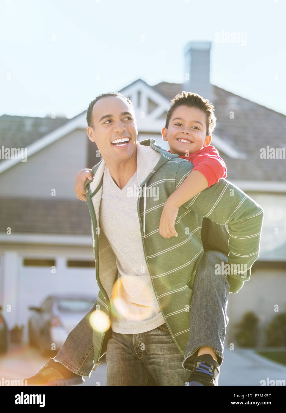 Genitore famiglia padre figlio figlio immagini e fotografie stock ad ...