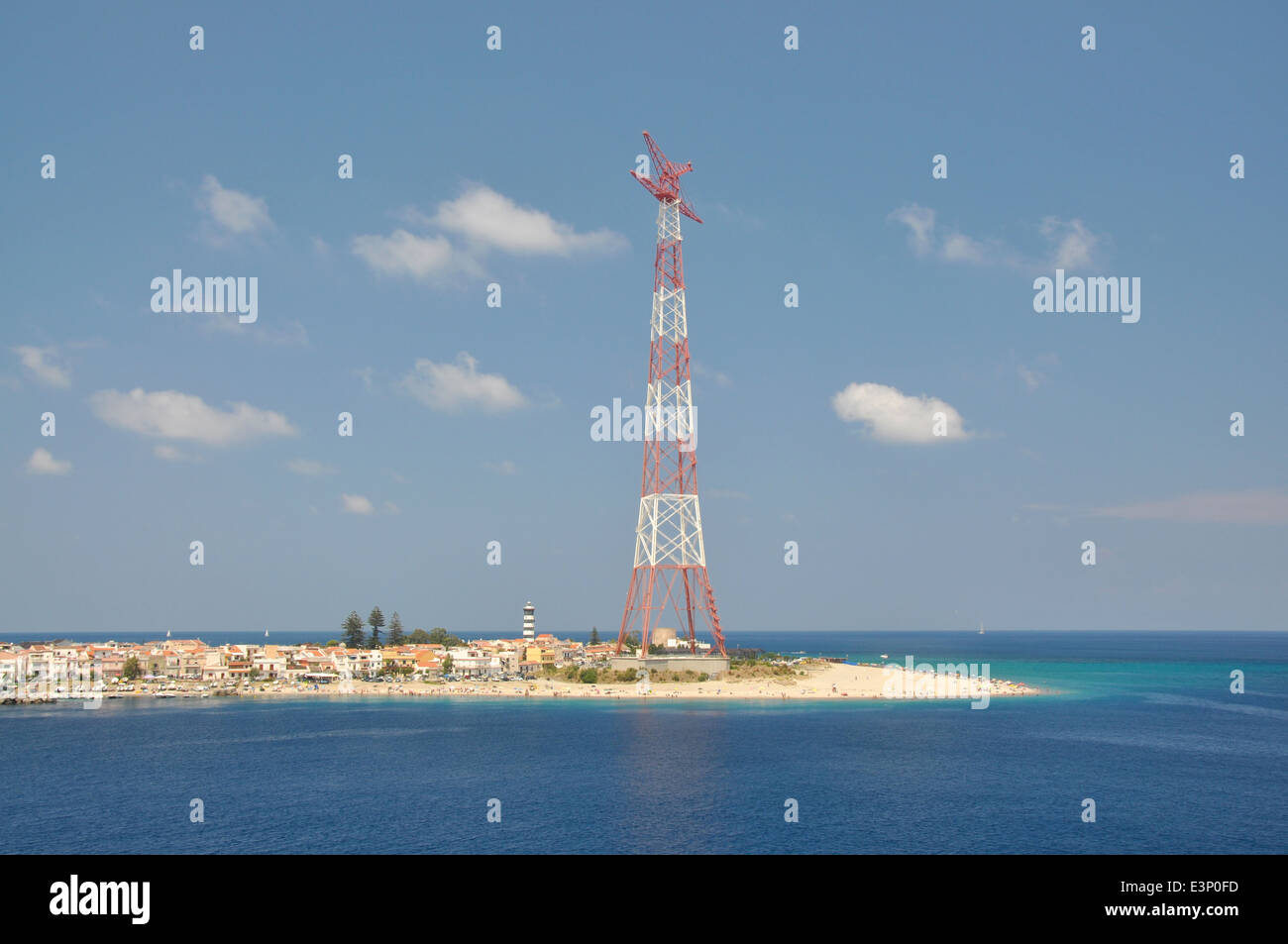 Torre faro immagini e fotografie stock ad alta risoluzione - Alamy
