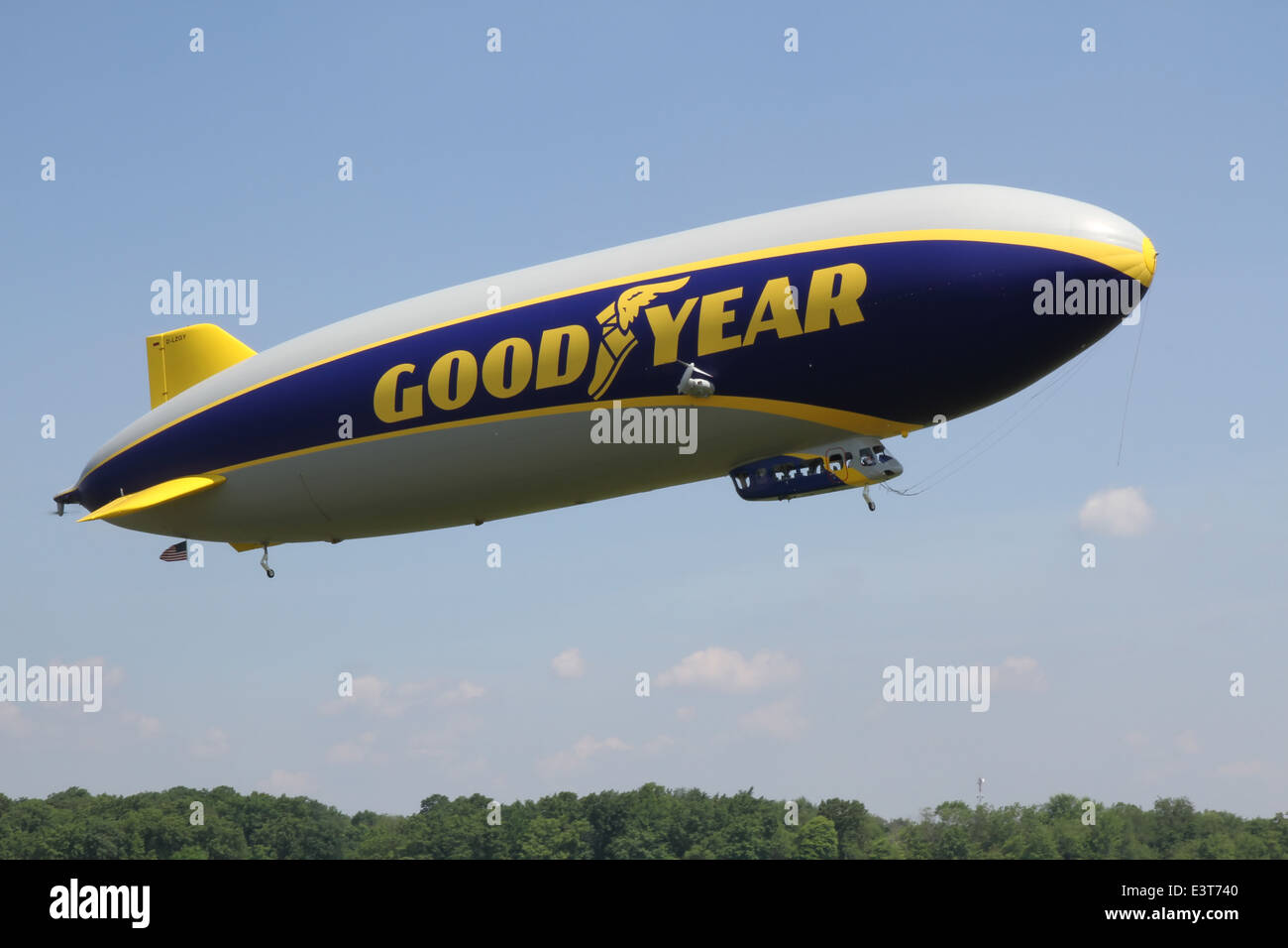 Zeppelin nt immagini e fotografie stock ad alta risoluzione - Alamy