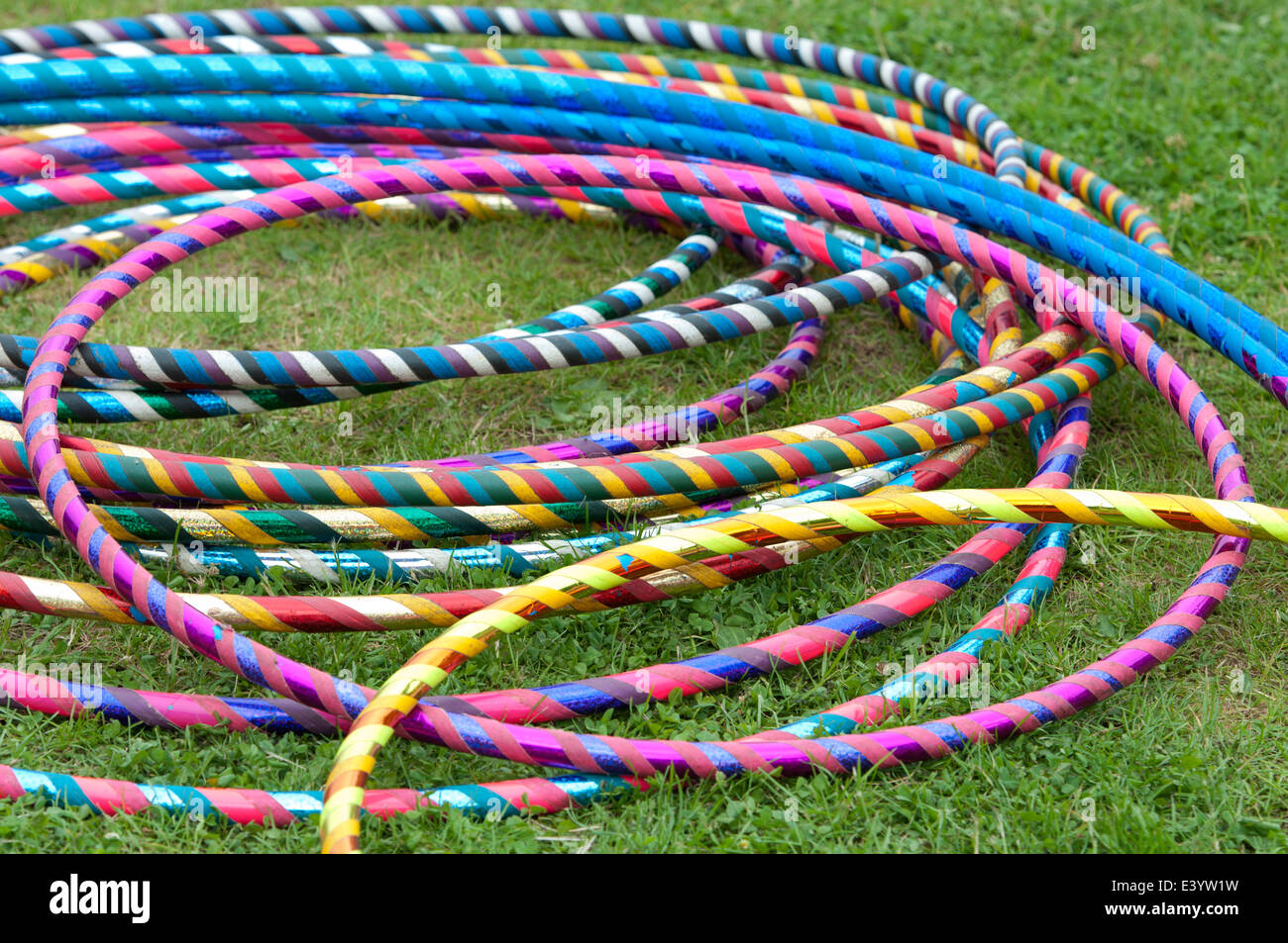 Hula hoop immagini e fotografie stock ad alta risoluzione - Alamy
