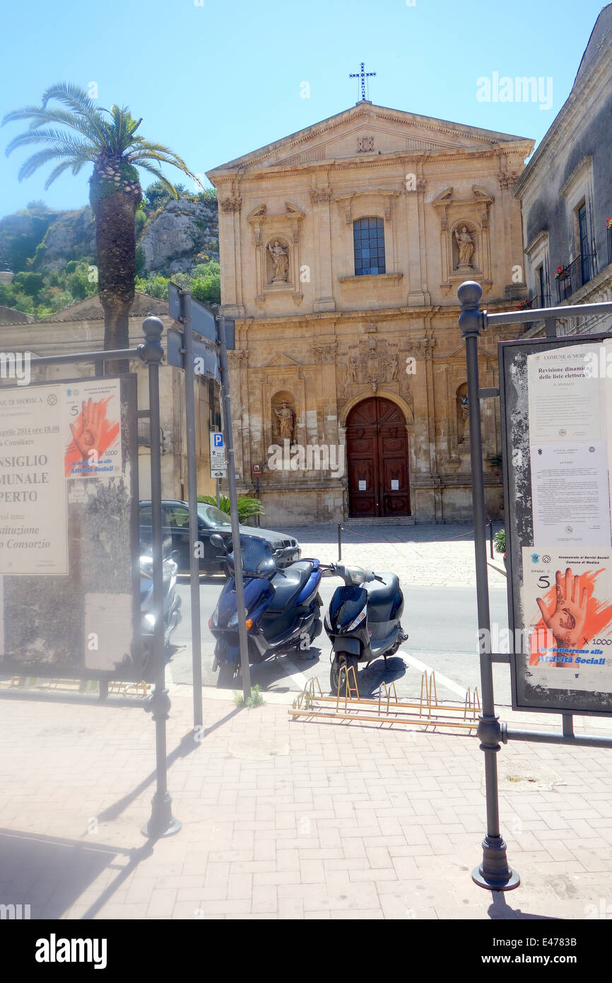 Chiesa all'italiana immagini e fotografie stock ad alta risoluzione - Alamy