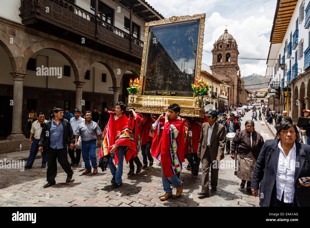 Processione religiosa immagini e fotografie stock ad alta risoluzione ...