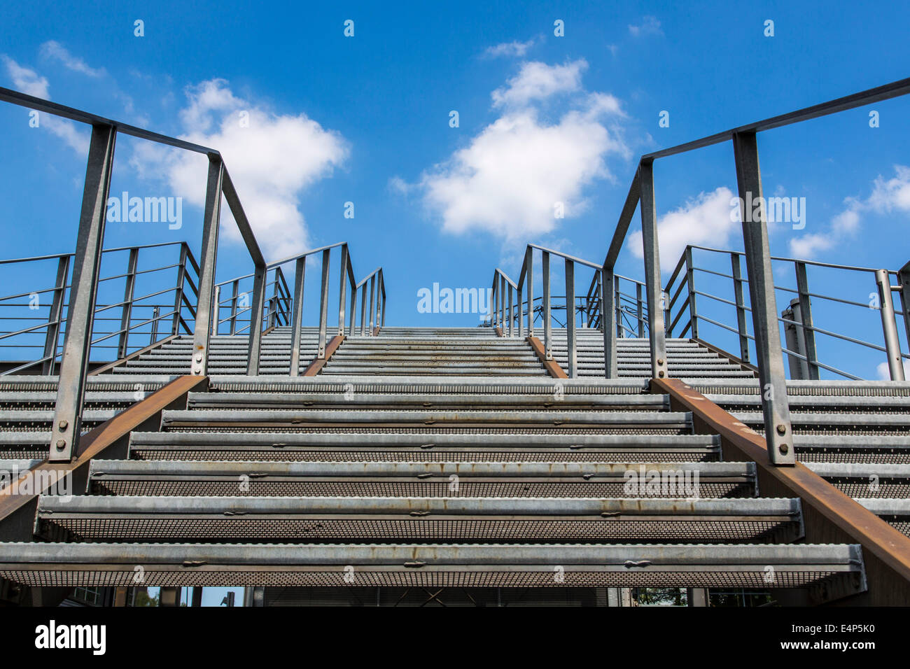 Scale gradini immagini e fotografie stock ad alta risoluzione - Alamy