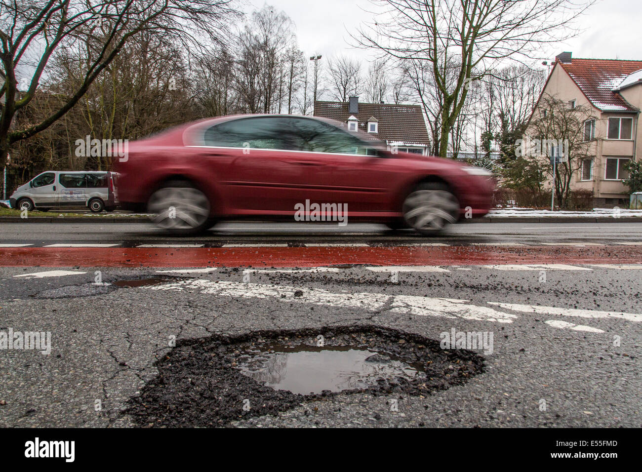 Buche di strada immagini e fotografie stock ad alta risoluzione - Alamy
