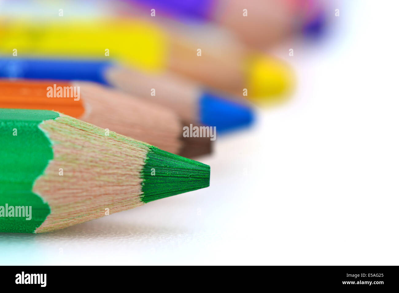Gruppo di matite colorate immagini e fotografie stock ad alta ...