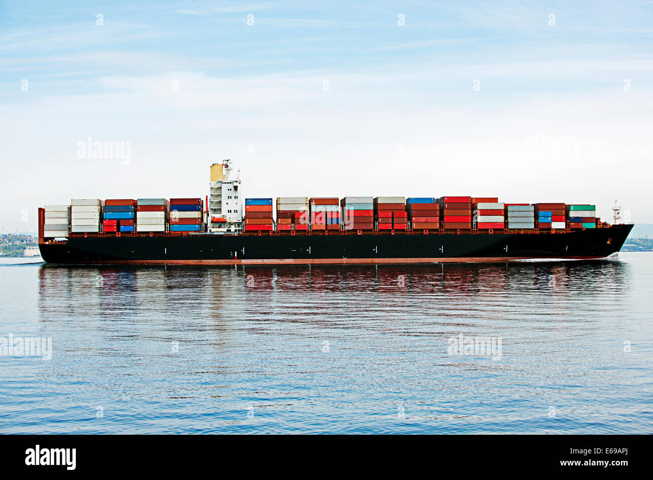 Container ship ocean immagini e fotografie stock ad alta risoluzione ...