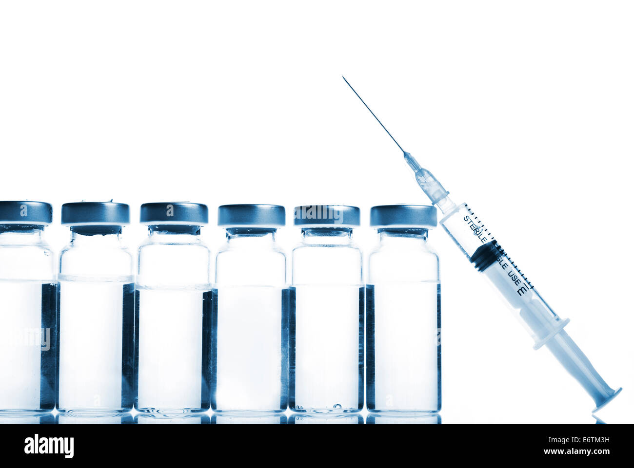 Medicina di vetro flaconcini e botox, hualuronic, collagene o siringa ...