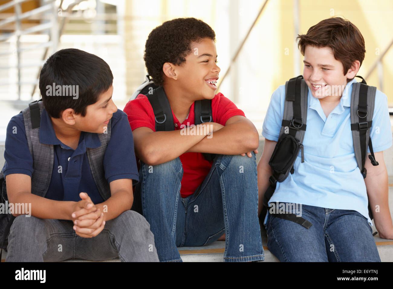 Ragazzi pre teen immagini e fotografie stock ad alta risoluzione - Alamy