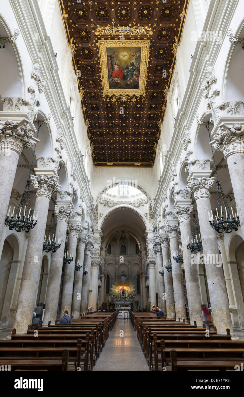 Abside della navata centrale immagini e fotografie stock ad alta ...