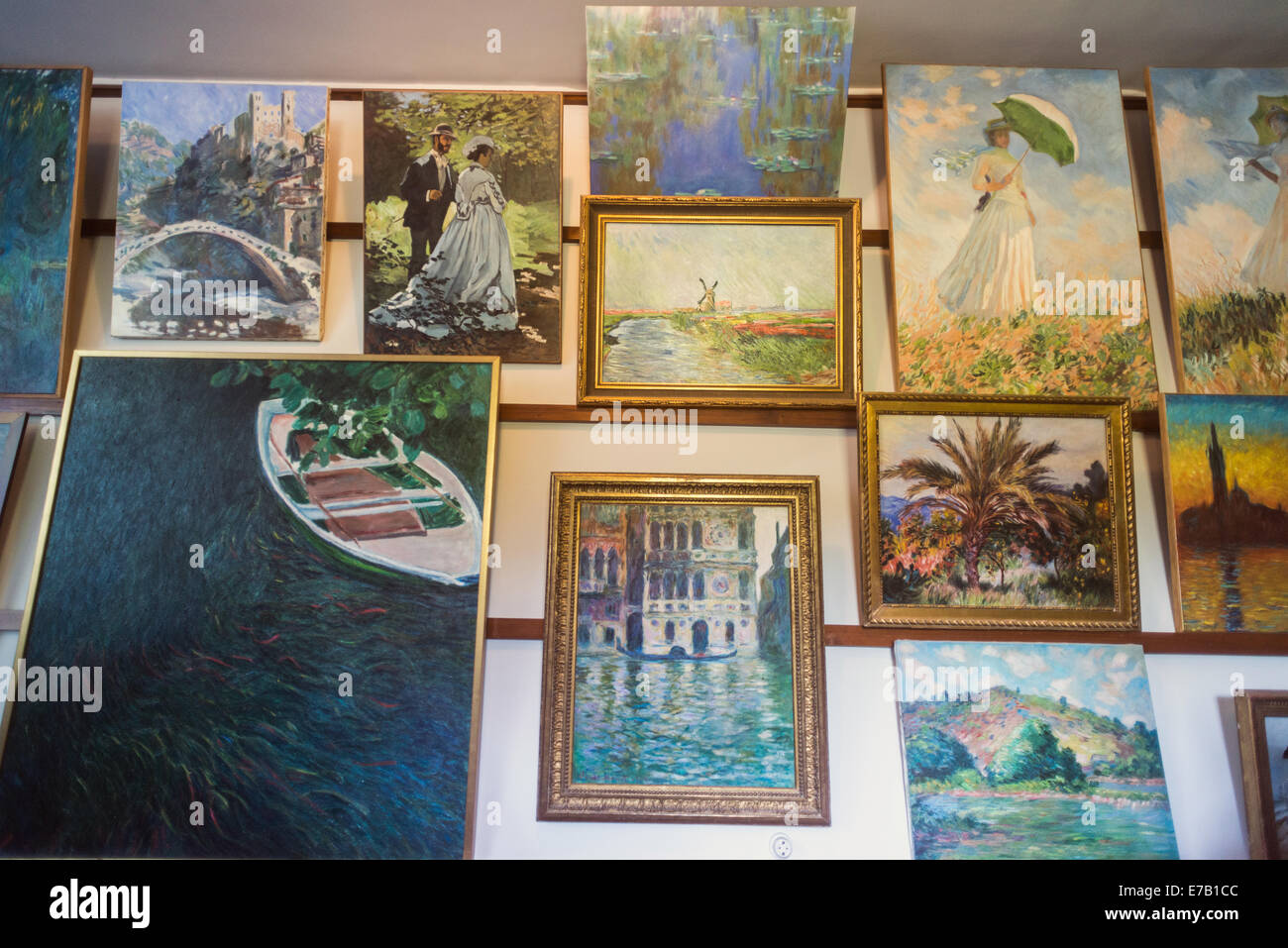 Salone del famoso pittore impressionista Claude Monet nella sua casa di ...