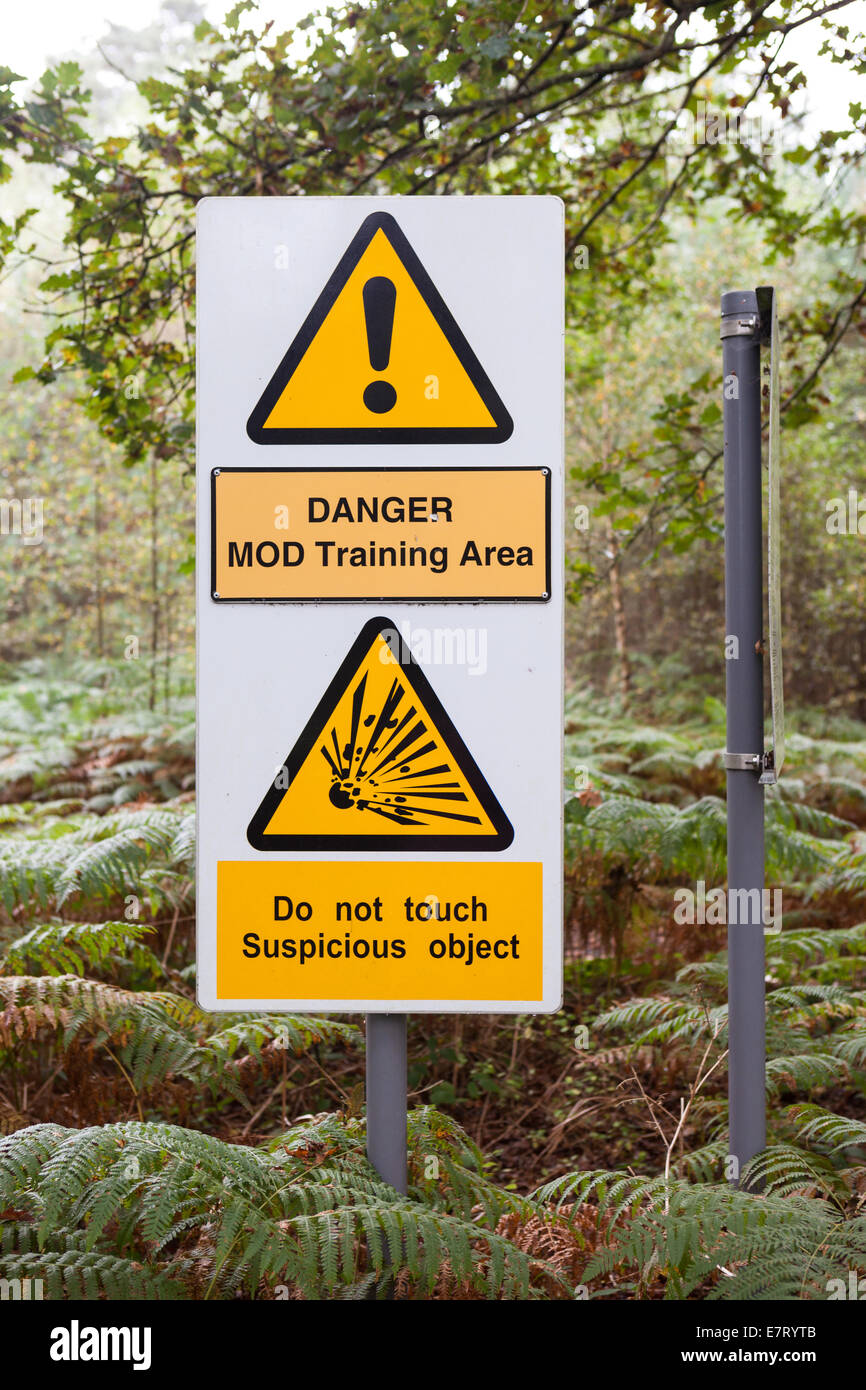 Segno di pericolo esplosivo immagini e fotografie stock ad alta ...