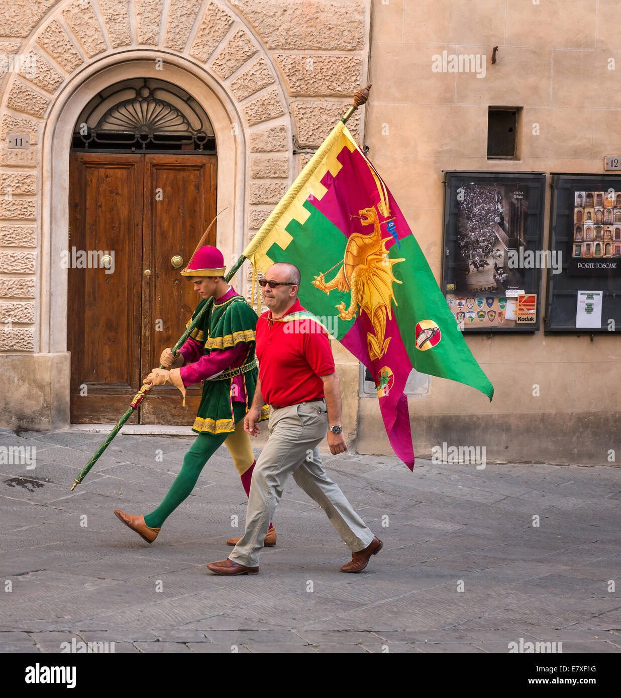 Bandiera toscana immagini e fotografie stock ad alta risoluzione - Alamy