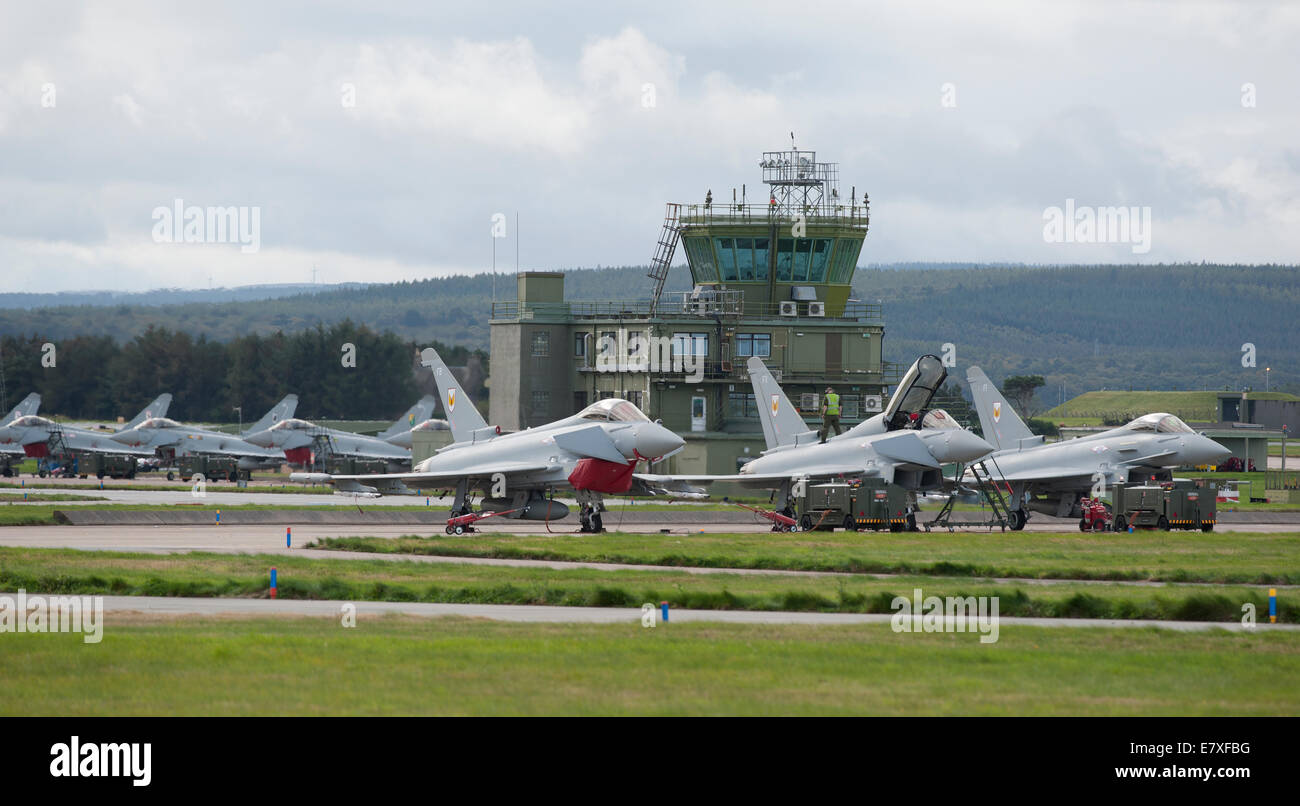 Flaperon fuoribordo immagini e fotografie stock ad alta risoluzione - Alamy