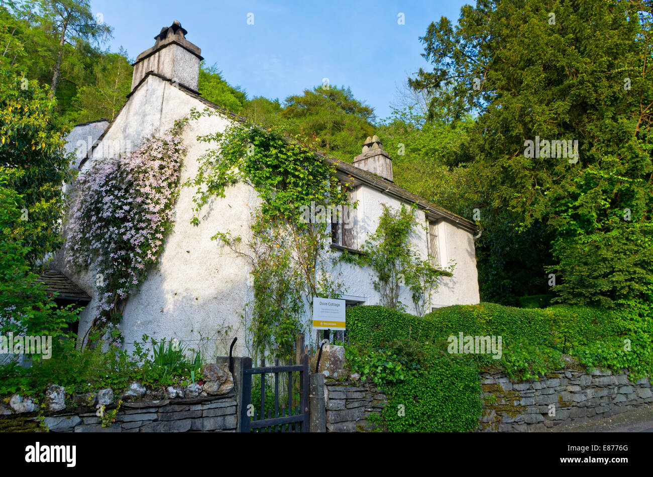 Dove Cottage ( ex casa di William Wordsworth ), Grasmere Village, Lake ...
