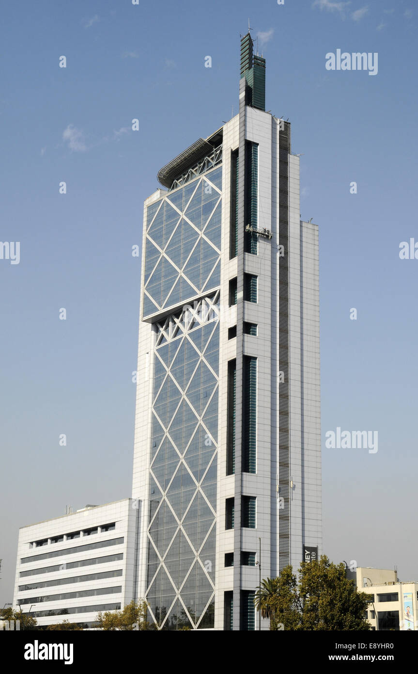Edificio movistar immagini e fotografie stock ad alta risoluzione - Alamy