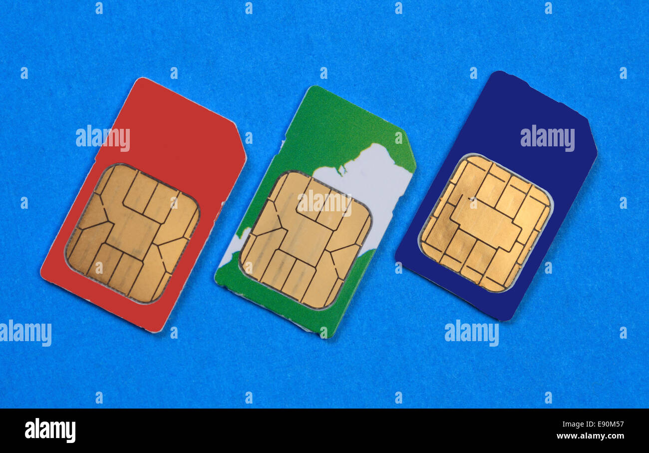 Sim card standard immagini e fotografie stock ad alta risoluzione - Alamy