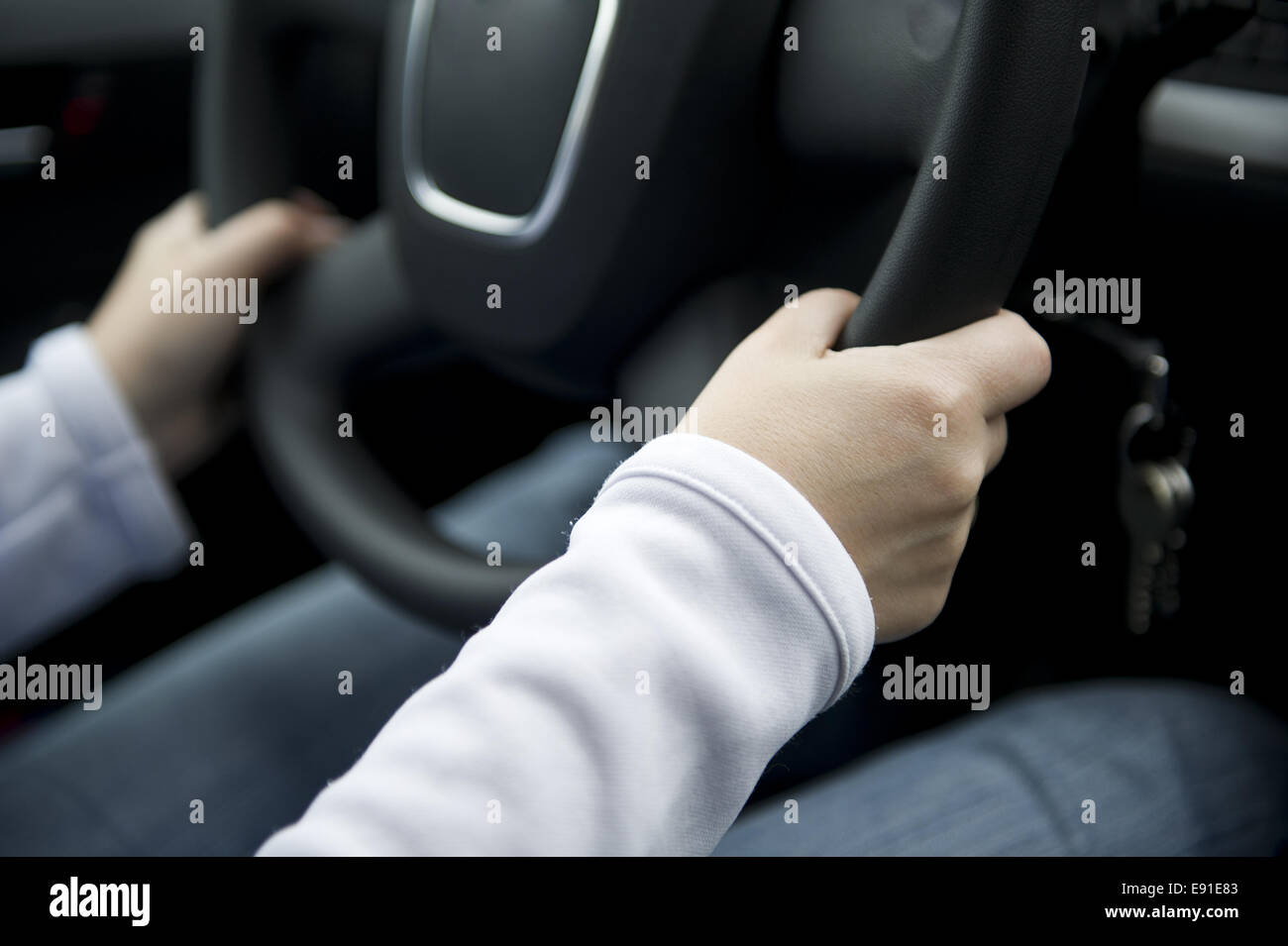 Guidare la macchina immagini e fotografie stock ad alta risoluzione - Alamy