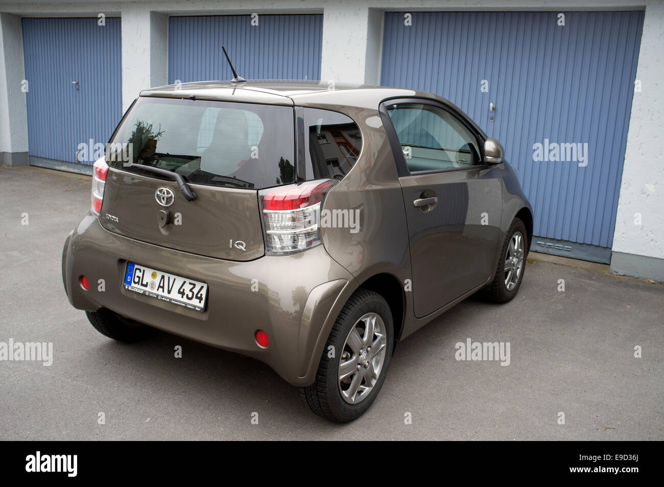 Auto a 2 posti immagini e fotografie stock ad alta risoluzione - Alamy