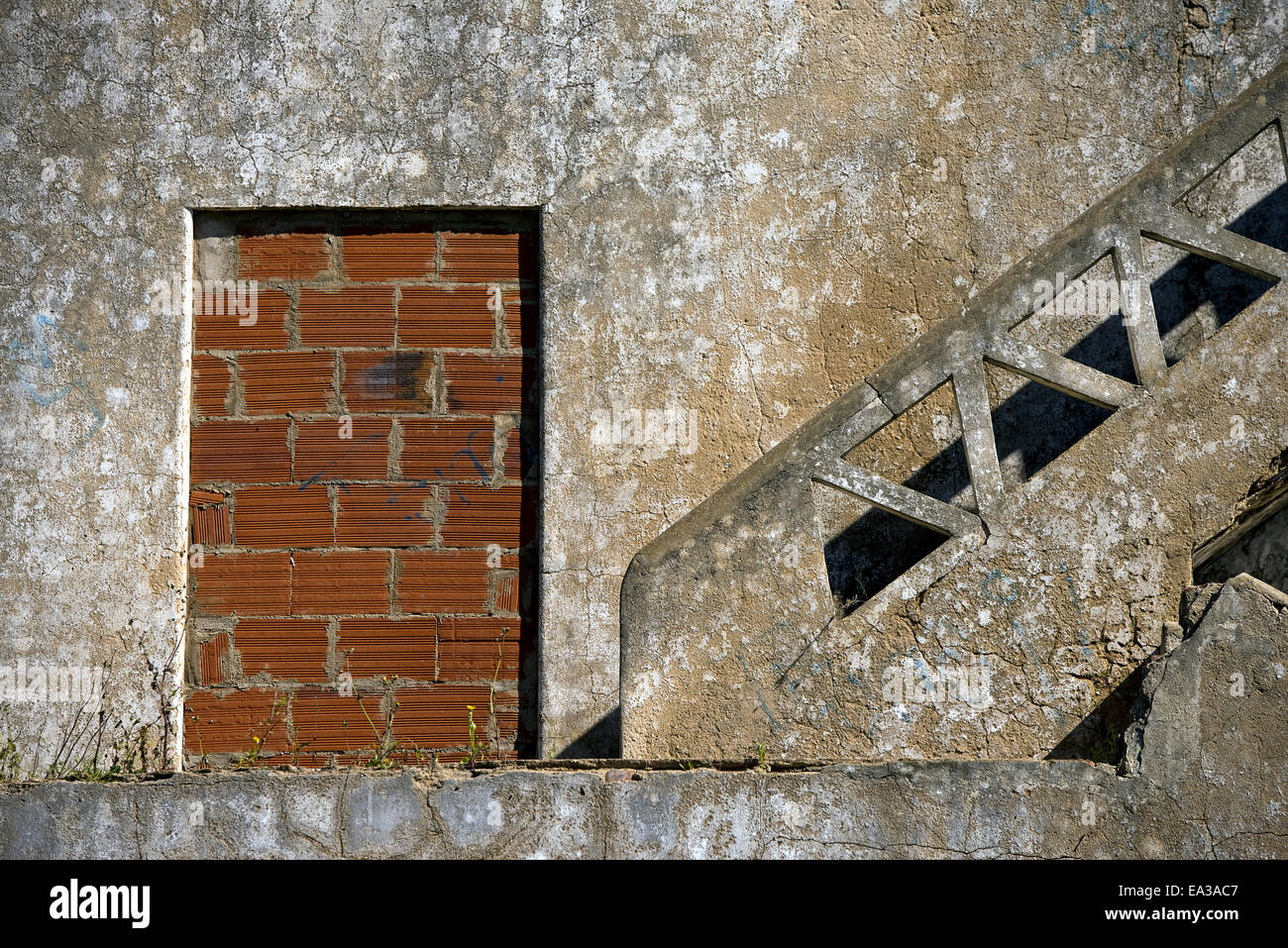 Porta chiusa immagini e fotografie stock ad alta risoluzione - Alamy