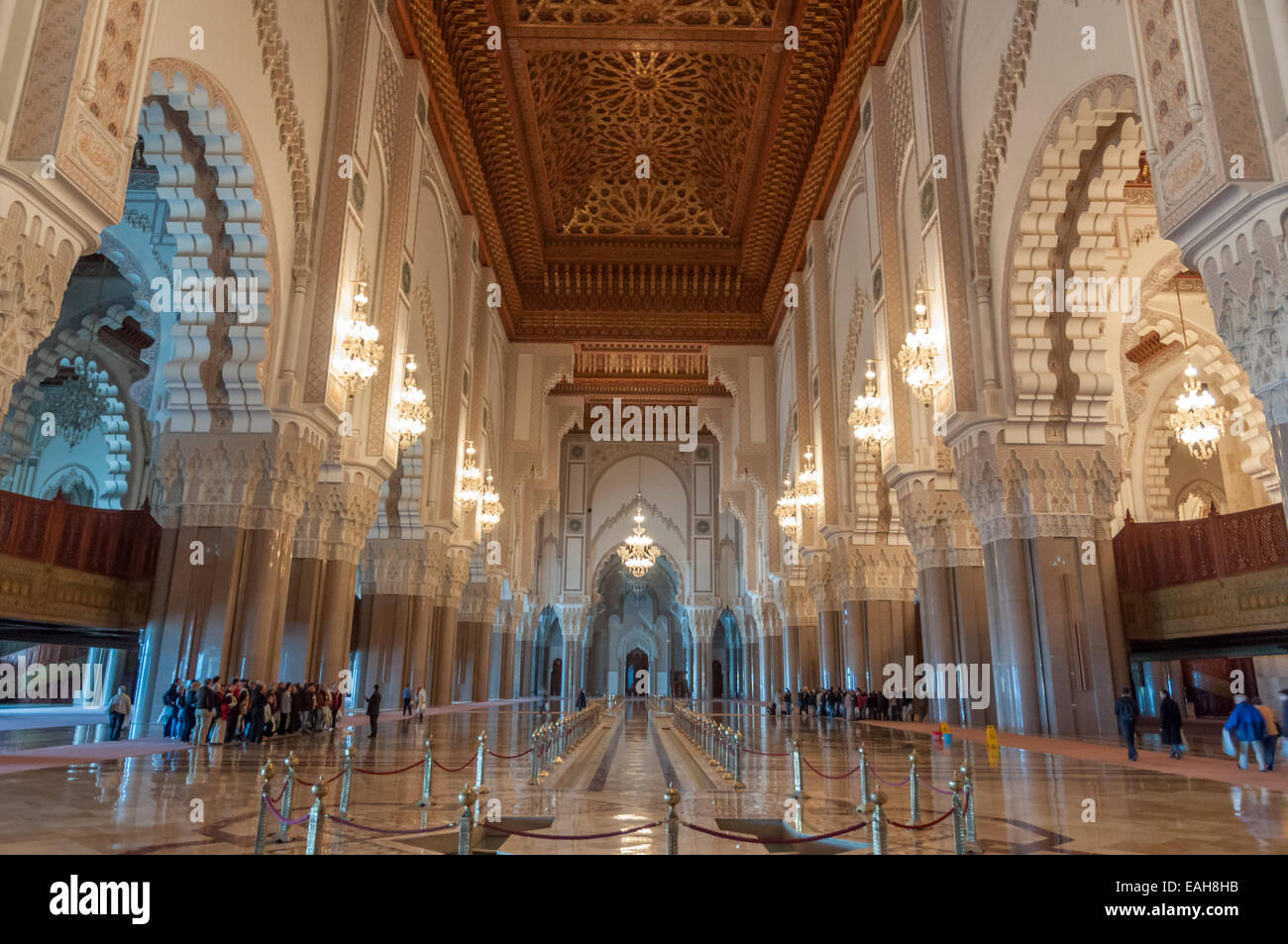Interno della famosa moschea di Hassan II a Casablanca, Marocco Foto ...