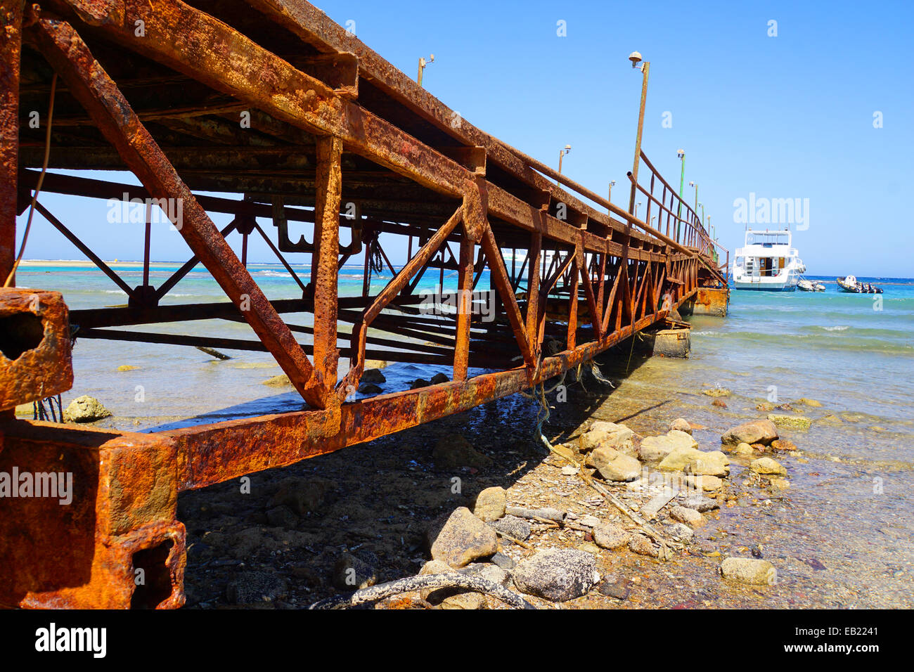 Rotten boat immagini e fotografie stock ad alta risoluzione - Alamy