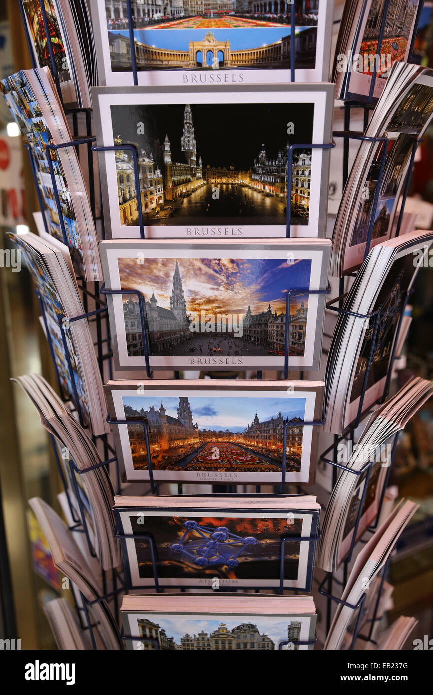 Rack of cards immagini e fotografie stock ad alta risoluzione - Alamy