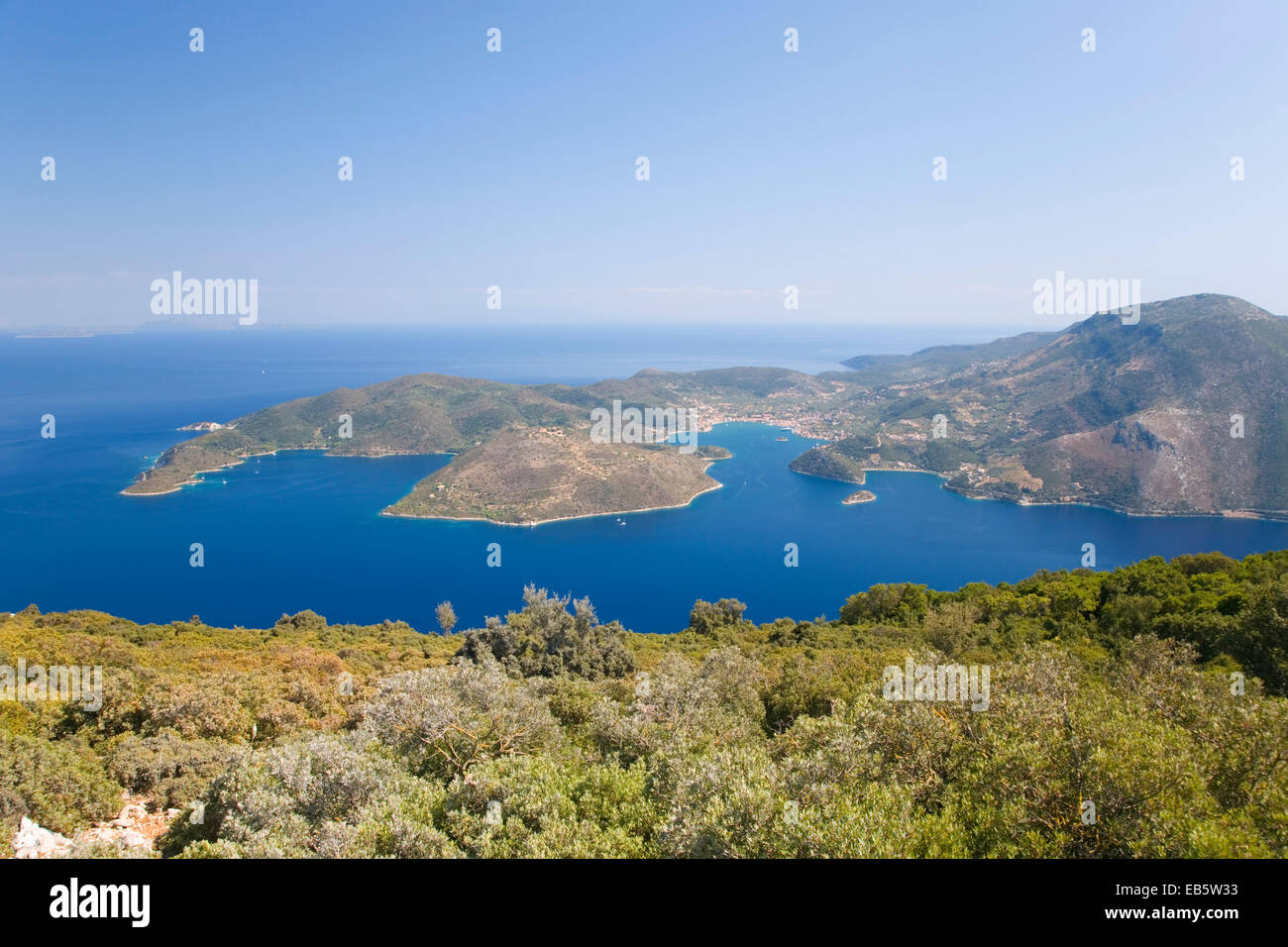 Anogi, Itaca, Isole Ionie, Grecia. Vista dal monastero di Panagia ...