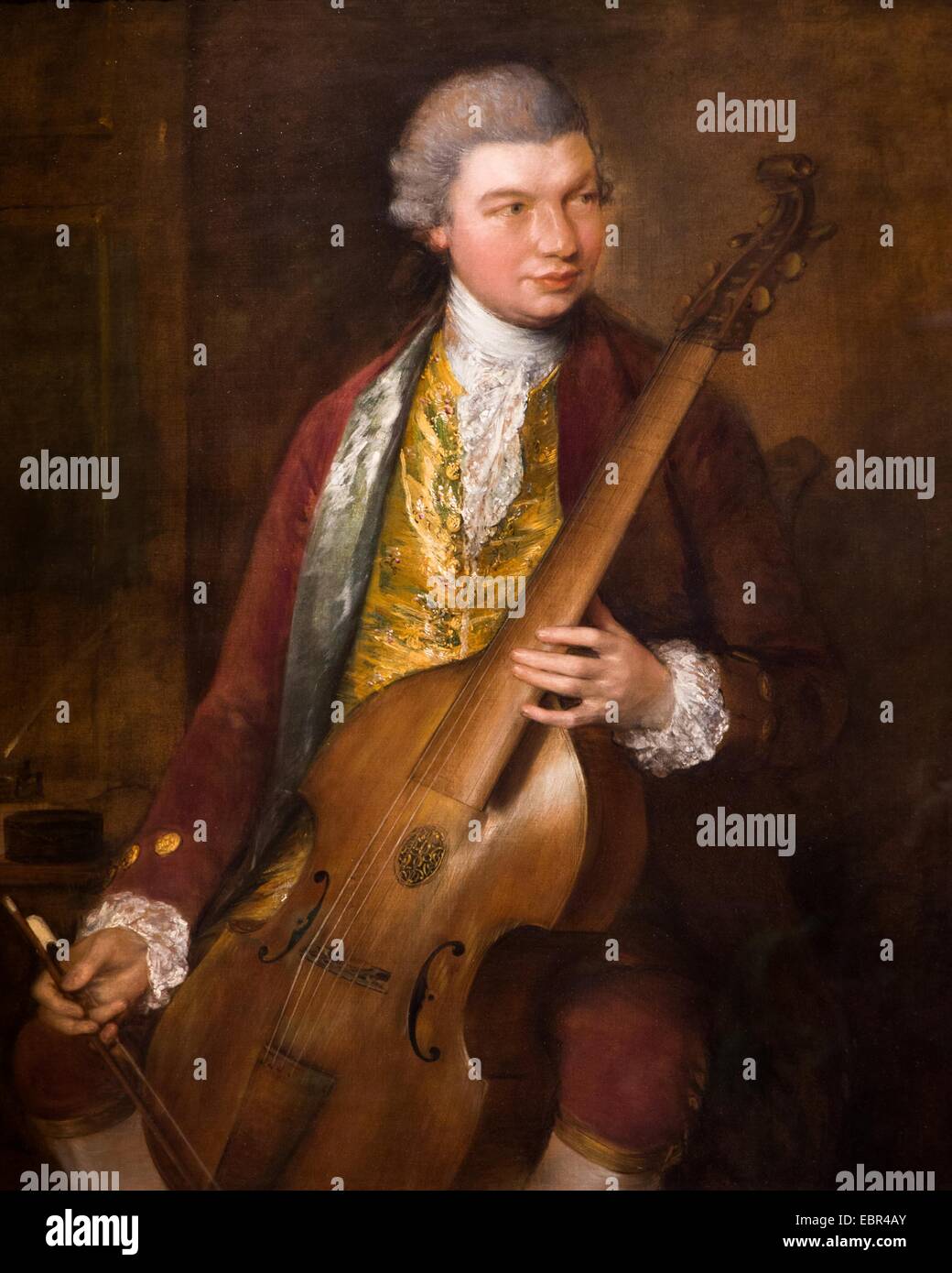 Musicista seduto con la sua viola da gamba immagini e fotografie stock ...
