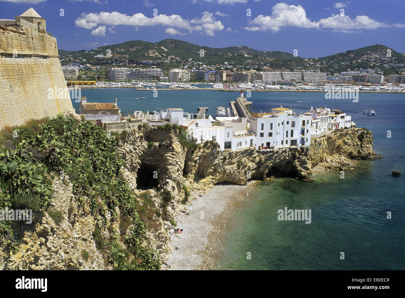 Il centro storico di ibiza immagini e fotografie stock ad alta ...