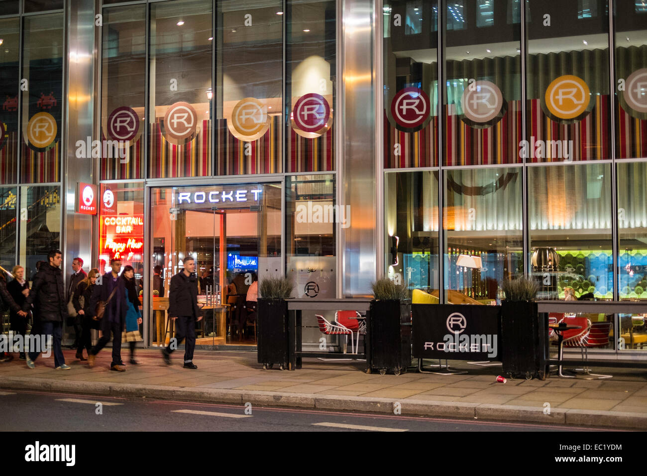 Ristorante di razzi immagini e fotografie stock ad alta risoluzione - Alamy